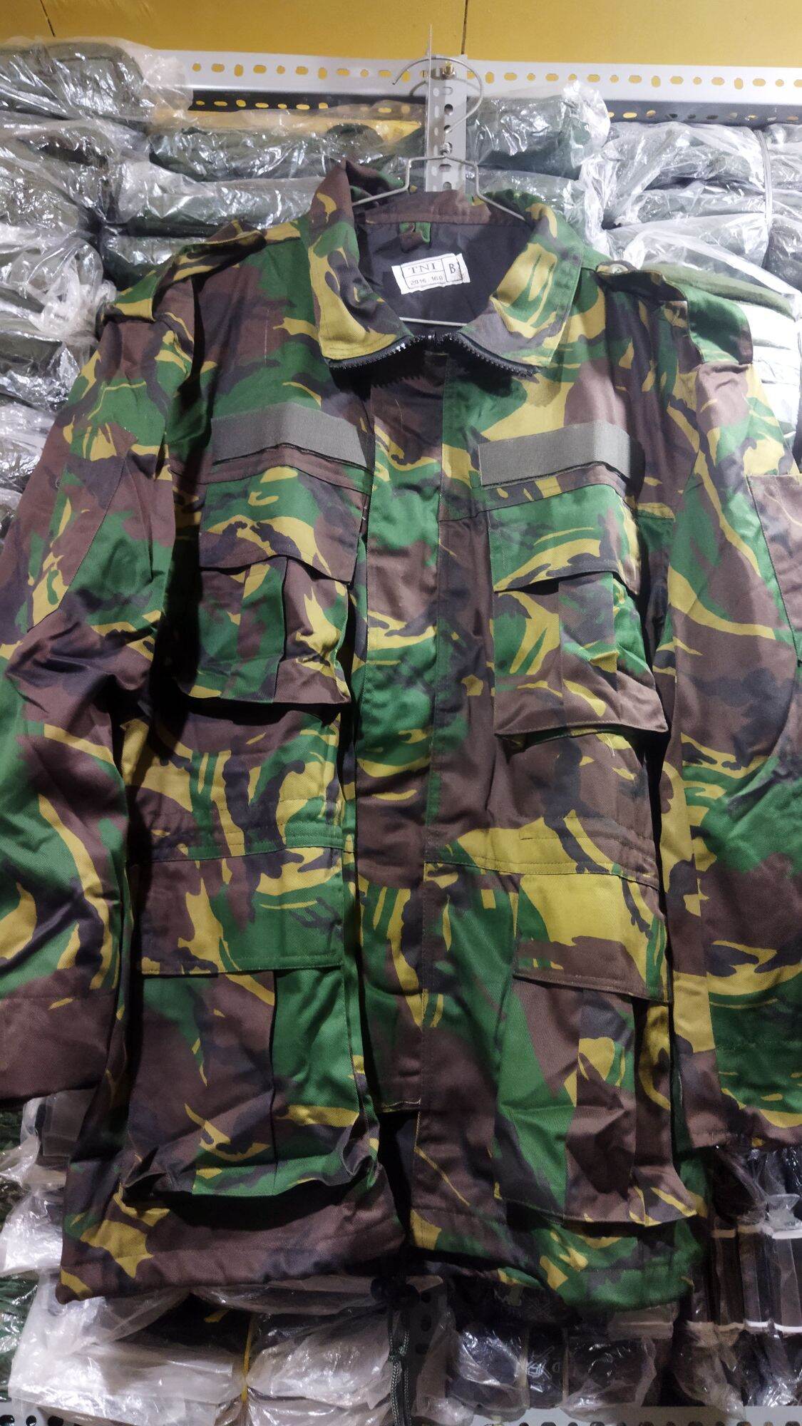 JAKET DORENG JATAH TNI AD ASLI(JAKET PEMBAGIAN TNI) ukuran M(k) ukuran ...