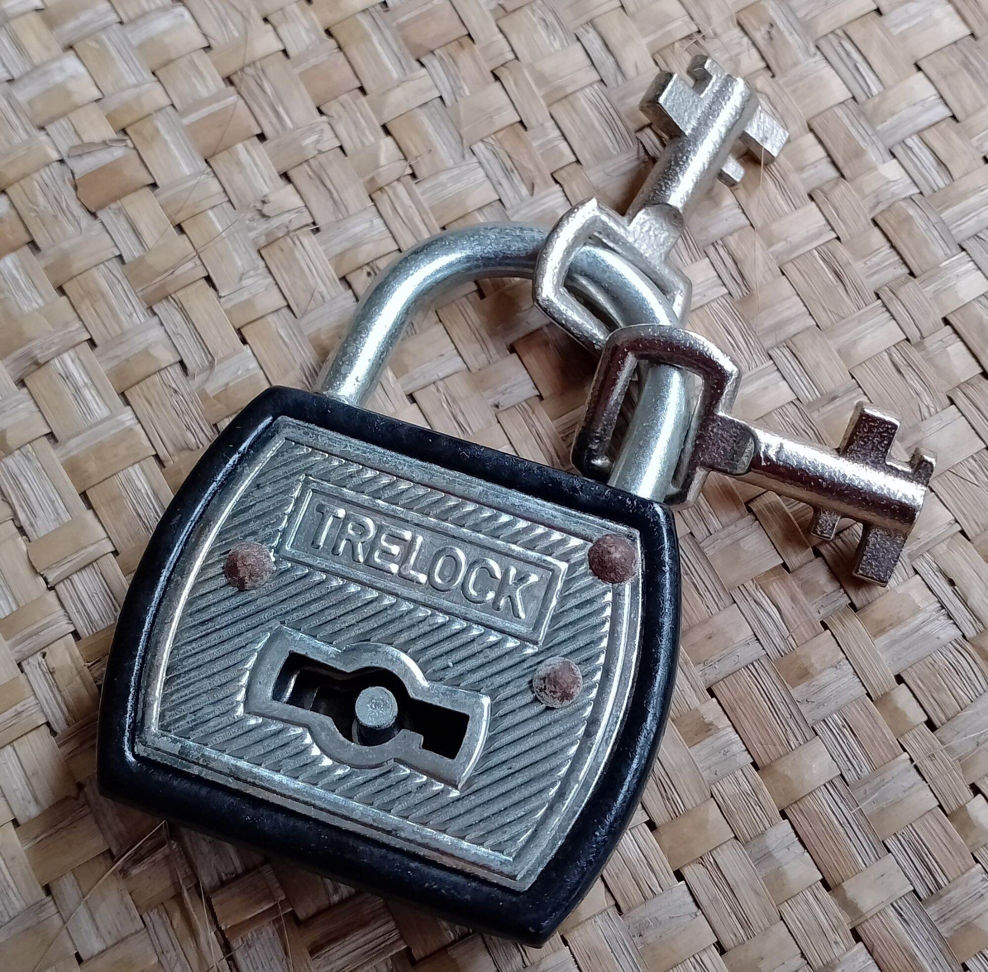 gembok lama trelock made in west germany..antik jadul vintage kuno ...