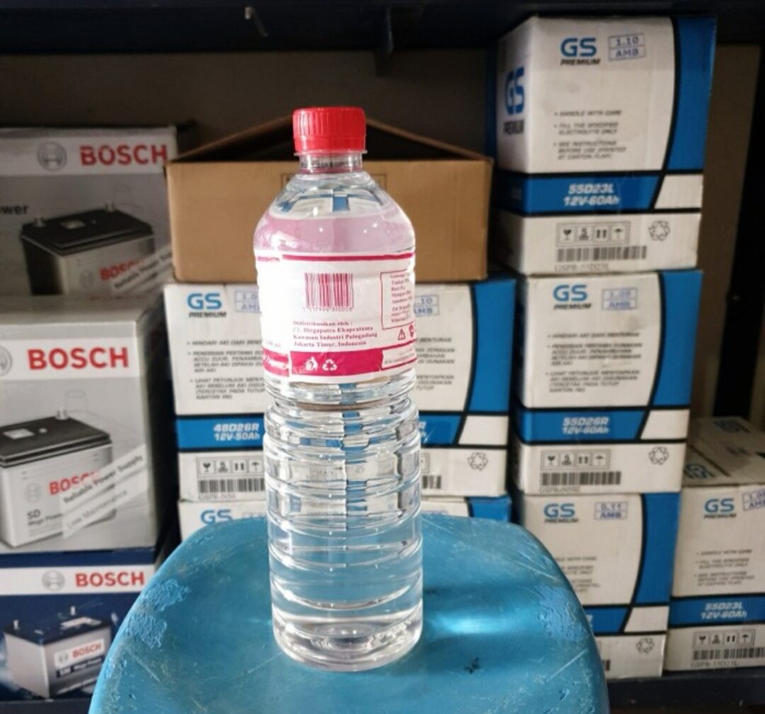 AIR AKI ACCU ZUUR MERAH RCA BATT PREMIUM 1 LITER/1 LTR | Lazada Indonesia