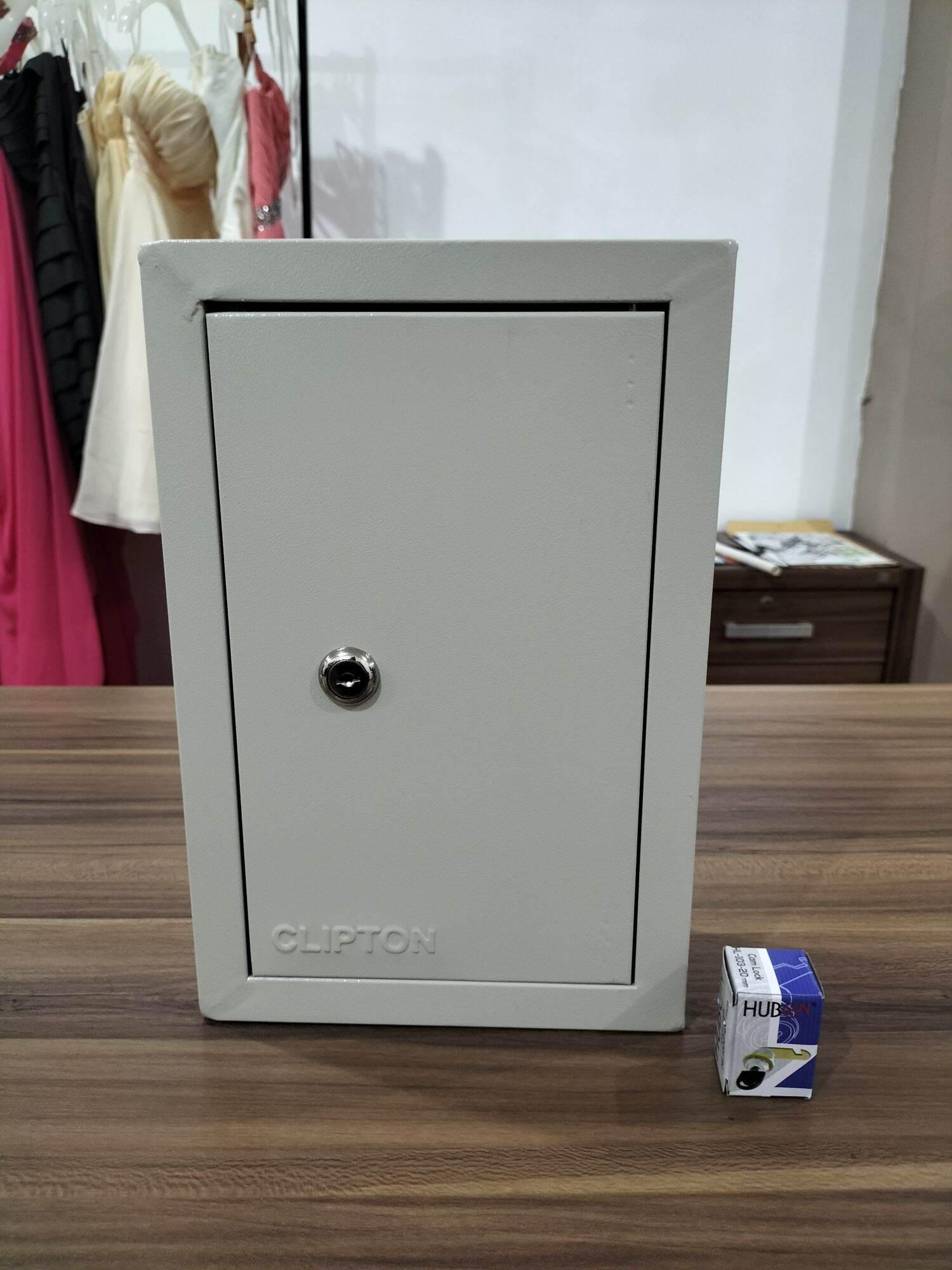 Box Panel Clipton 20x30x8 | Lazada Indonesia