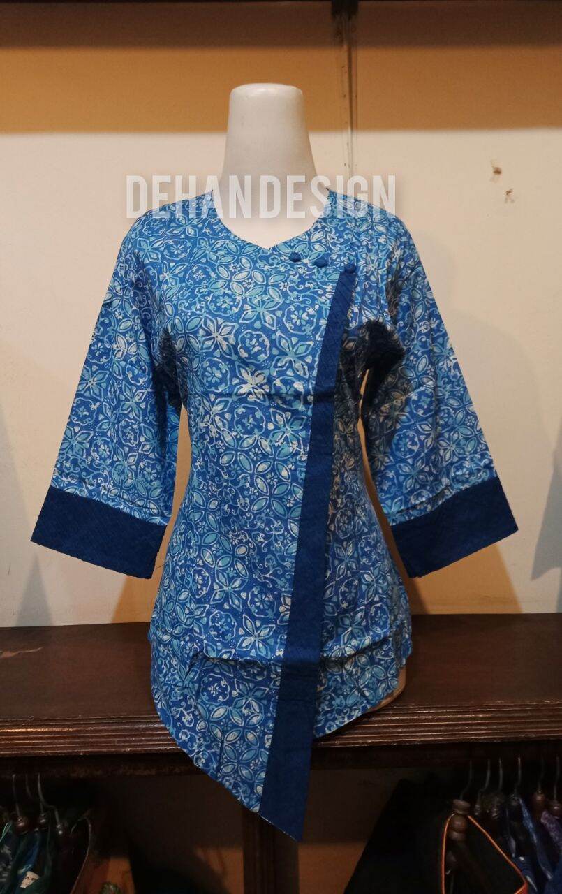 Atasan batik wanita kerja by Dehan design.blus batik kantor terbaru.atasan batik kombinasi.batik ...