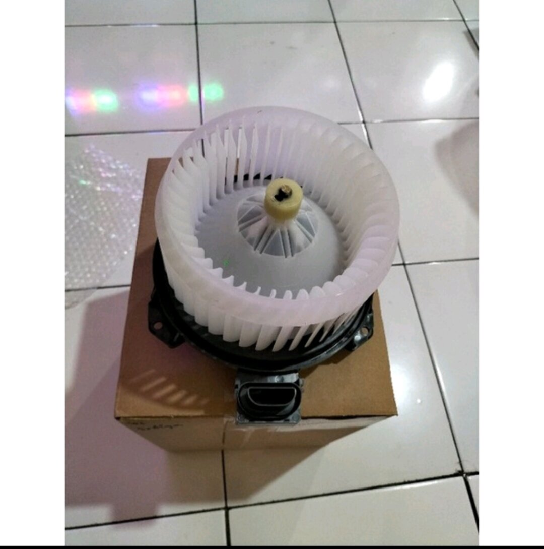 dinamo motor blower Assy komplit plus kipas Agya Ayla calya sigra denso ...