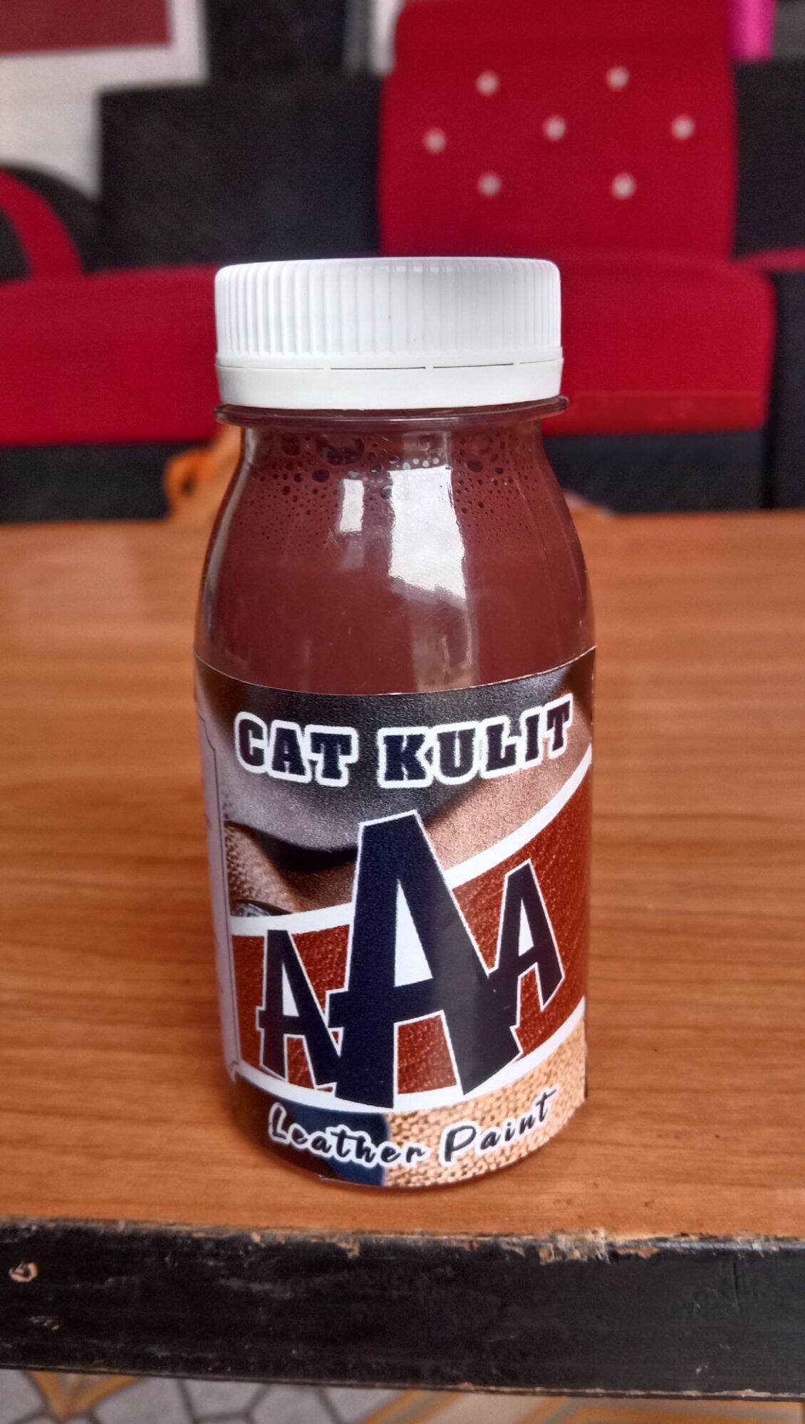 cat kulit asli permanen,netto 80ml,bermacam macam warna,cat untuk semua ...