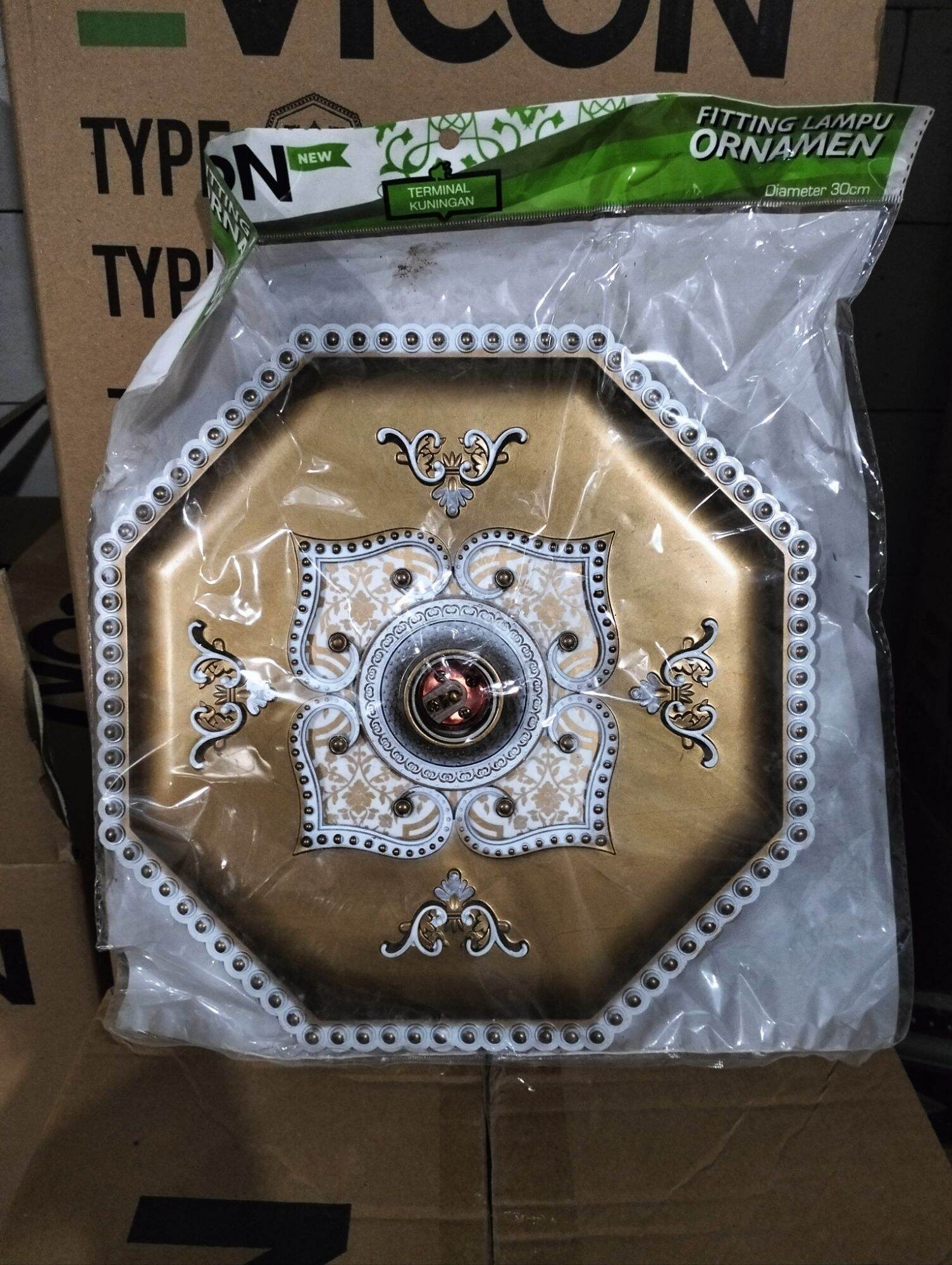 ORNAMEN LAMPU PLAFON PVC 30x30 / ORNAMEN LAMPU PLAFON PVC / FITTING ...
