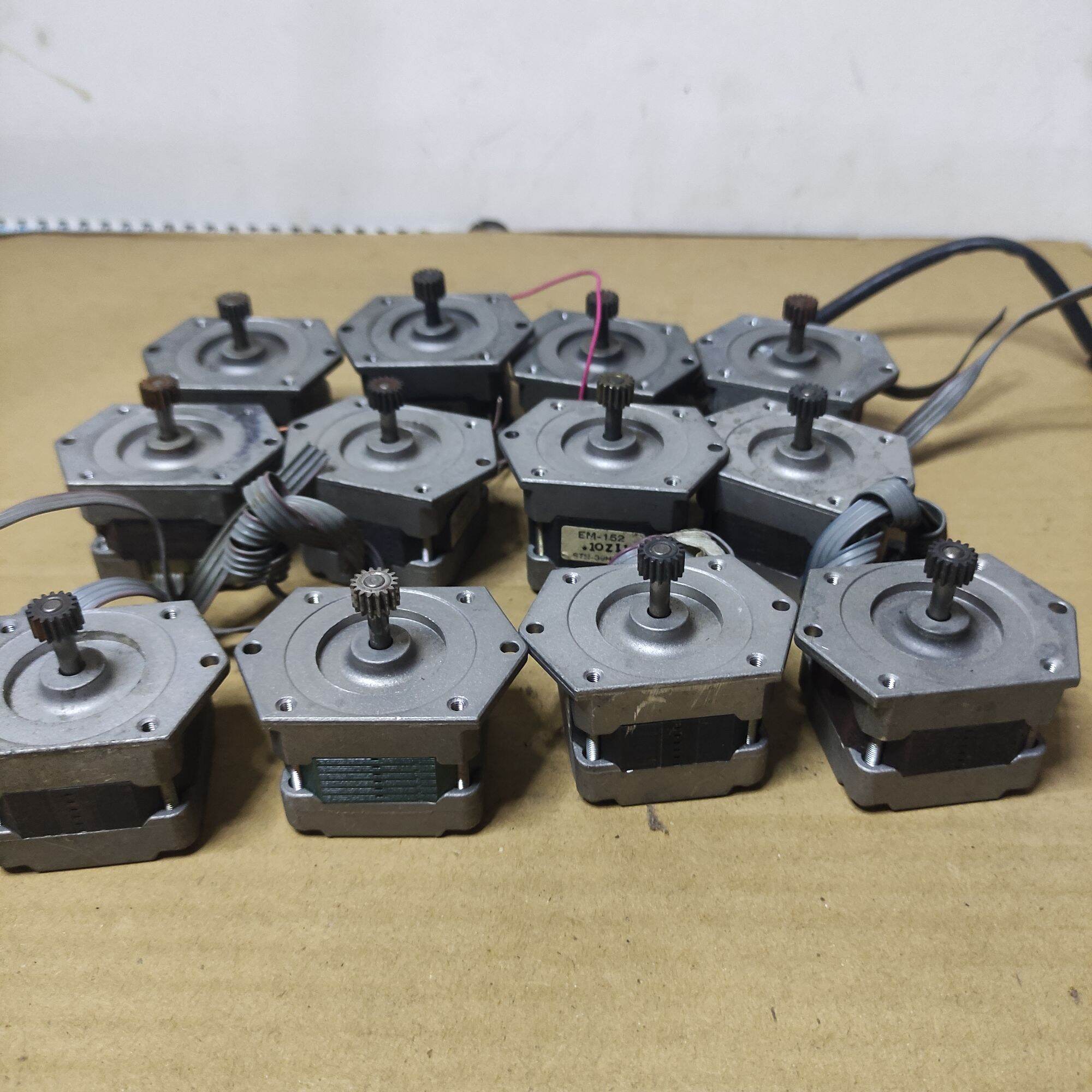 STEPPER MOTOR NEMA 17 BIPOLAR 4 WIRE STEPPING MOTOR | Lazada Indonesia