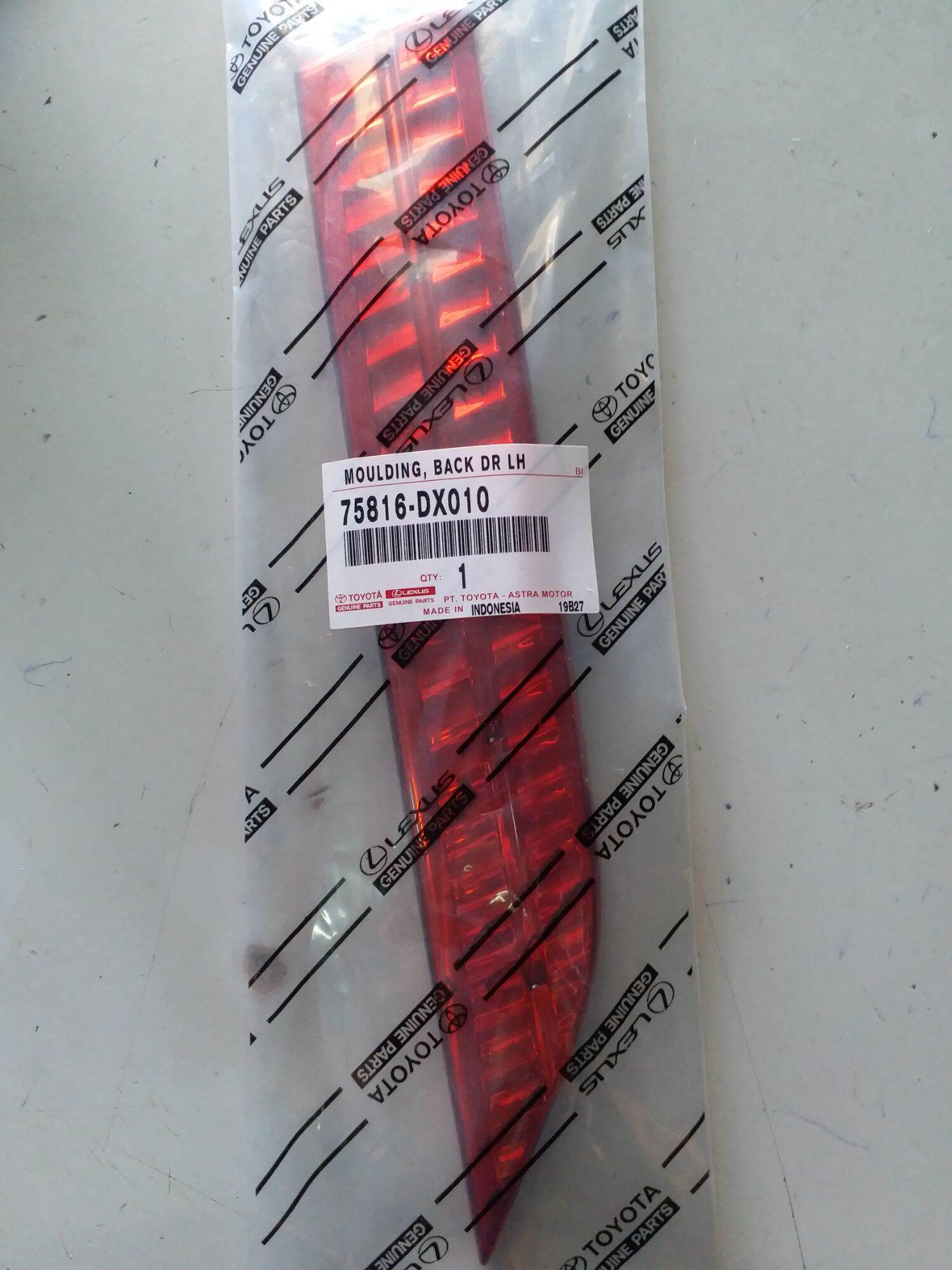 Reflektor moulding garnish pintu bagasi kiri innova original thn 2014 ...