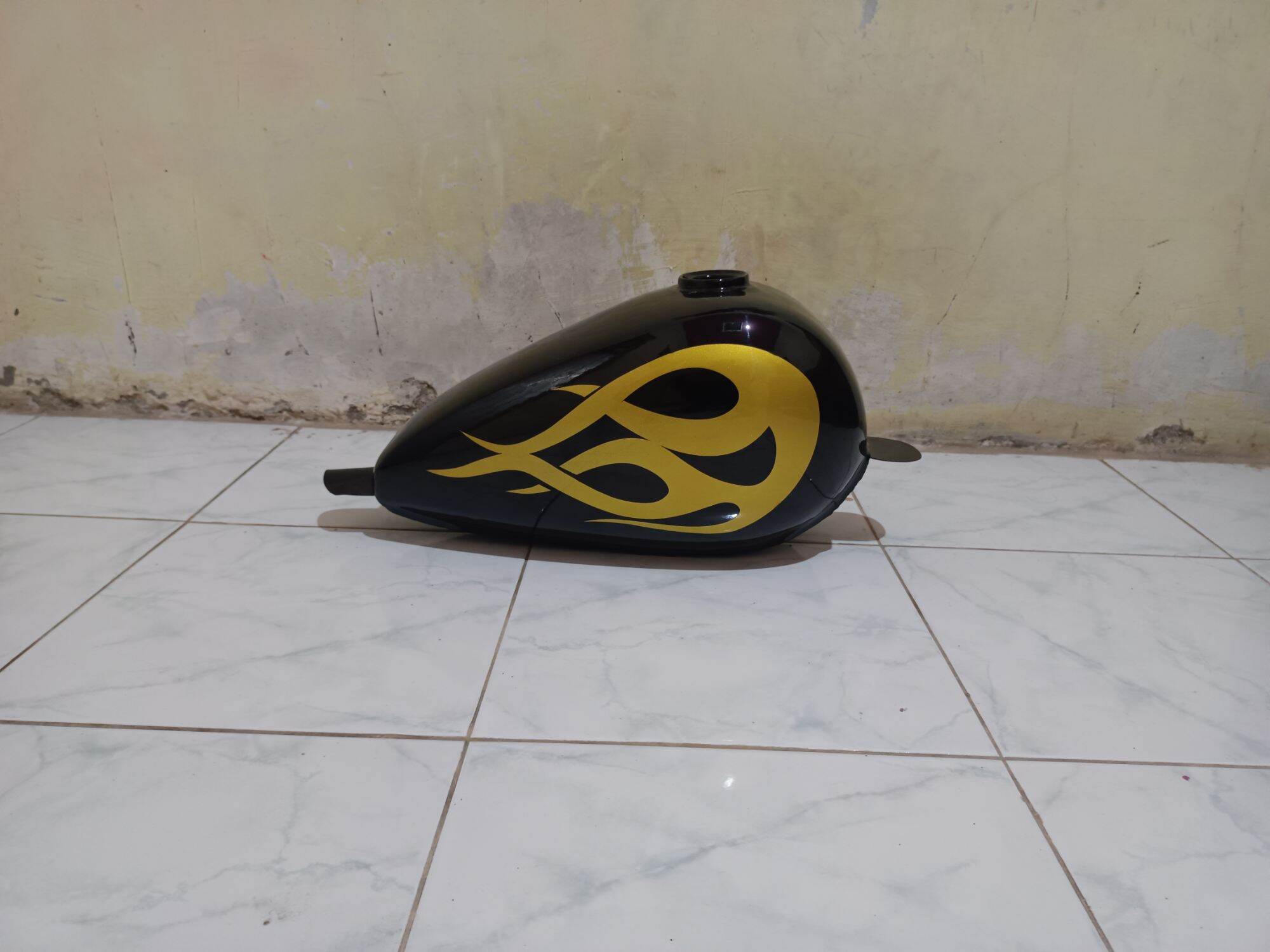 Tangki Chopper Bobber peanuts motor custom choper sportster peanut ...