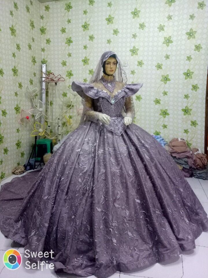 Gaun Pengantin Model Sabrina lengkap dengan jas pengantin warna taro ...