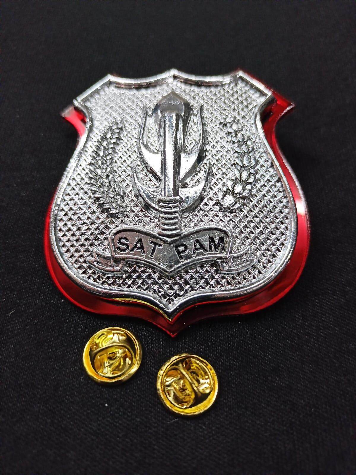 pin kewenangan satpam akrilik | Lazada Indonesia