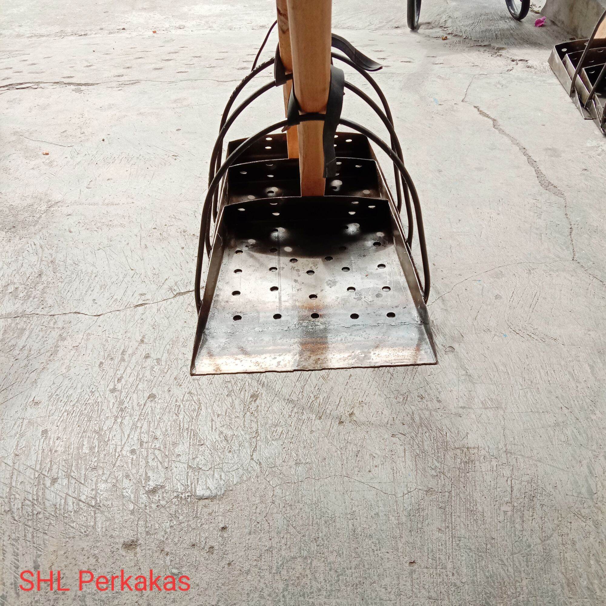 SENGGRONG PASIR - CANGKUL PACUL PASIR - GARUK PASIR | Lazada Indonesia