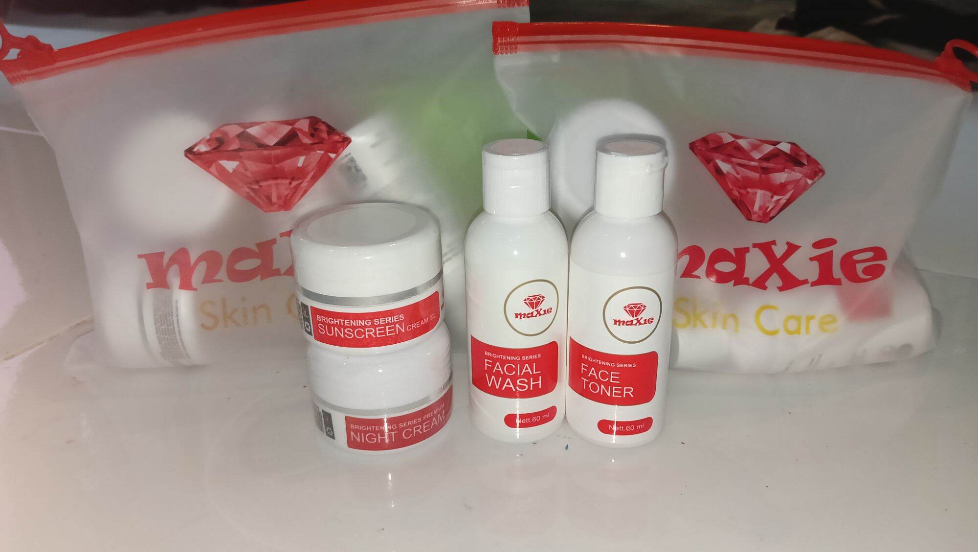 Cream Maxie glow kemasan baru BPOM Original | Lazada Indonesia