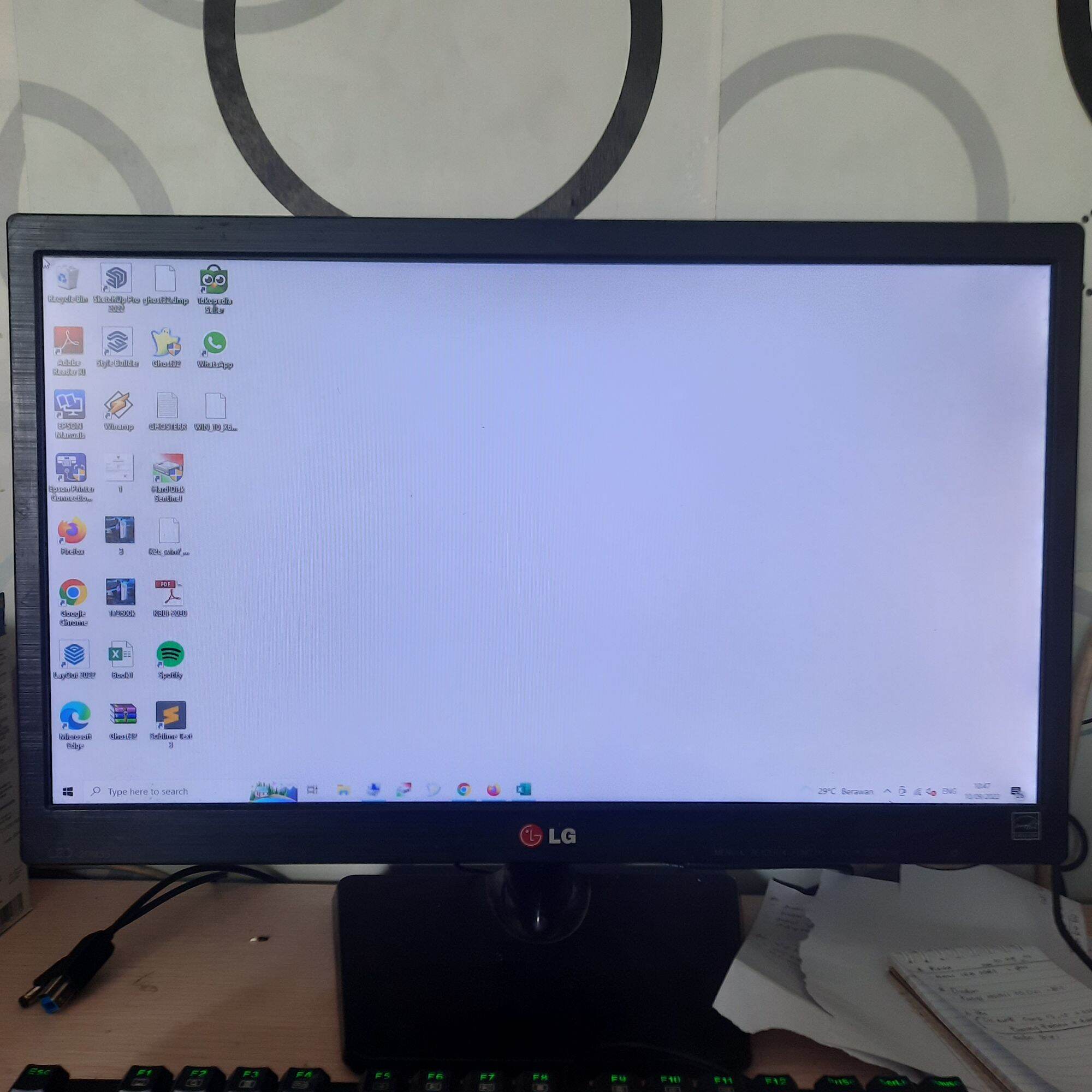 Monitor LED 19inch Layar Jernih No Minus Original Monitor Komputer ...