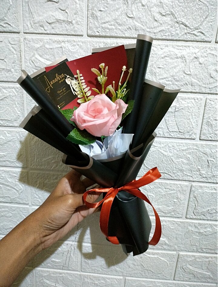 BUKET BUNGA (MINI BUKET) flower bouquet/buket wisuda | Lazada Indonesia