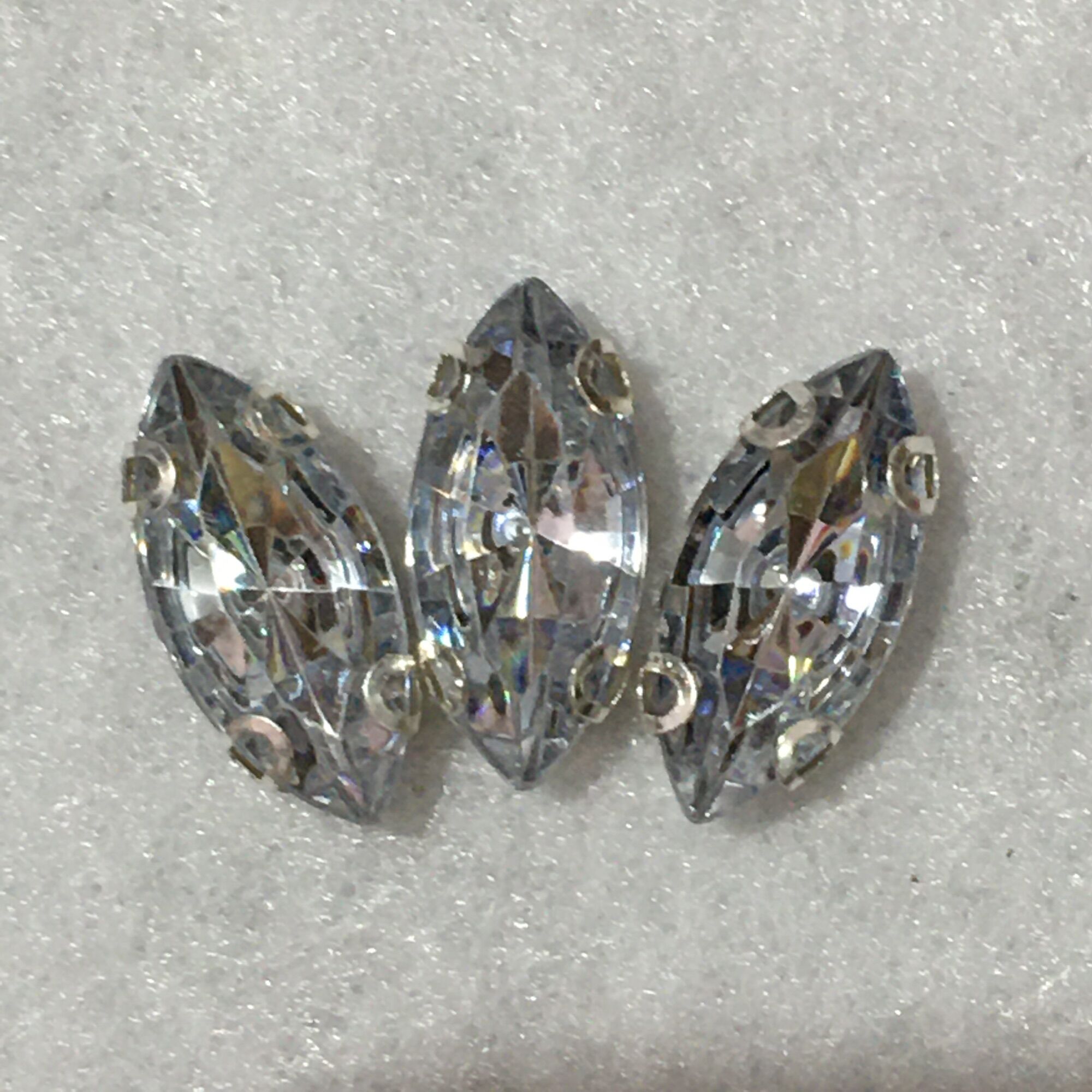 Manik Diamond Cangkang Mata 7x15mm (12pcs) #2 | Lazada Indonesia