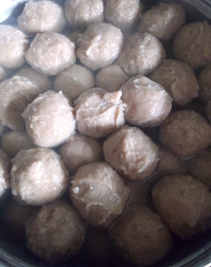 bakso isi jando sapi 260gr (isi 5 bakso sedang plus bakso kecil 1 ...