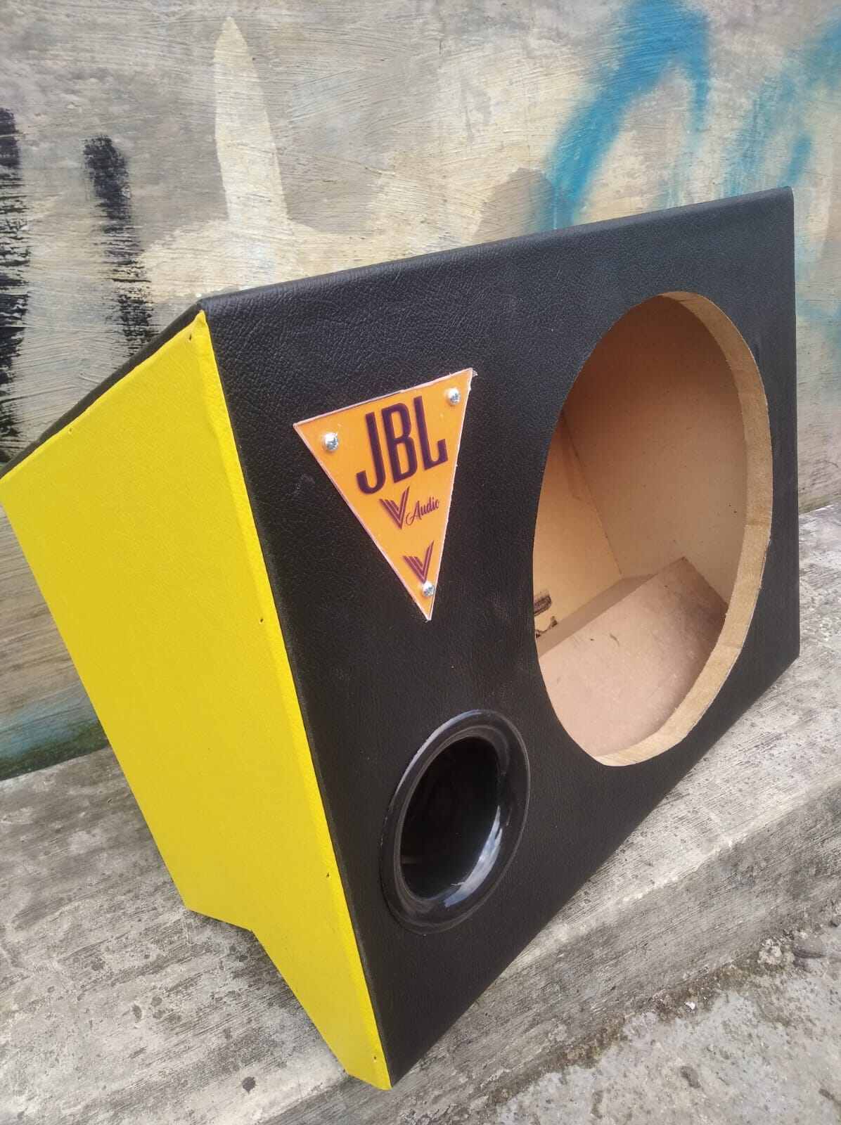 AUDIO MOBIL BOX SUBWOOFER 12"KHUSUS TRUCK CANTER,RAGASA ,DUTRO ,DYNA ...