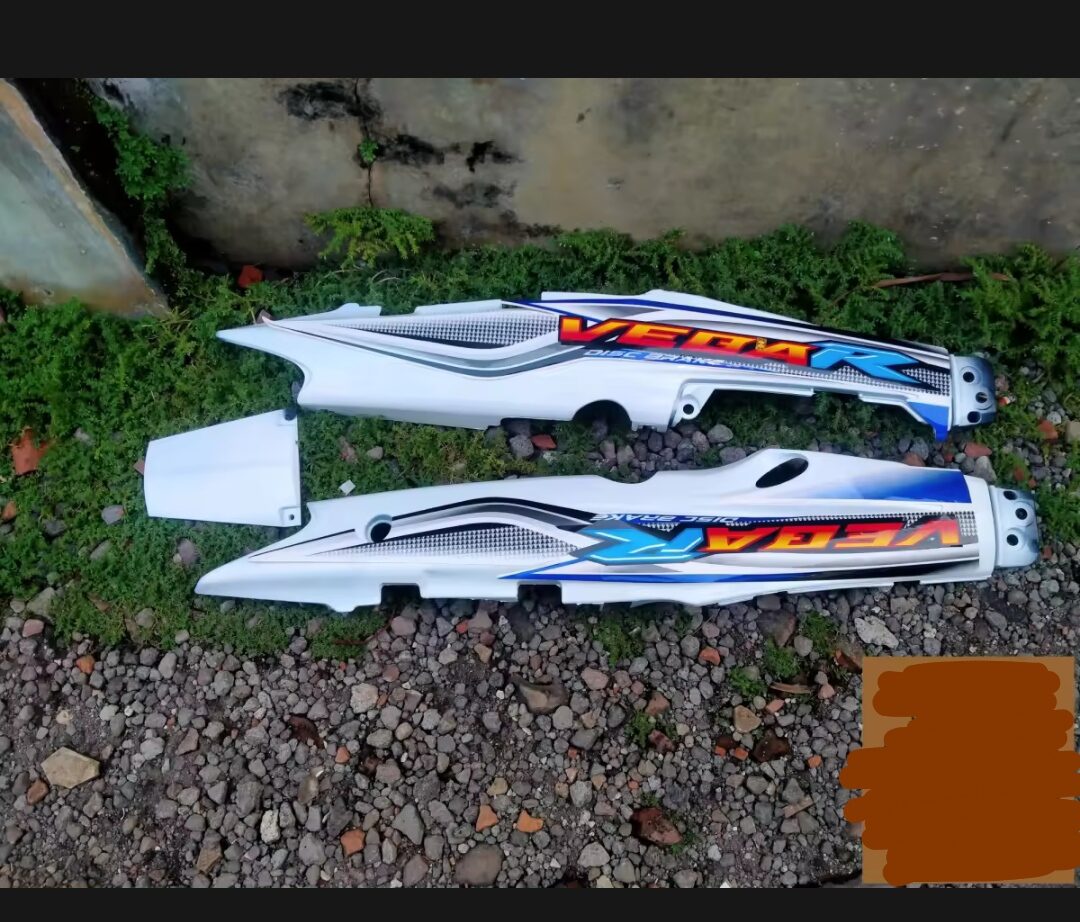 Cover Body Yamaha vega r lama putih striping tahun 2000 s/d 2005 ...