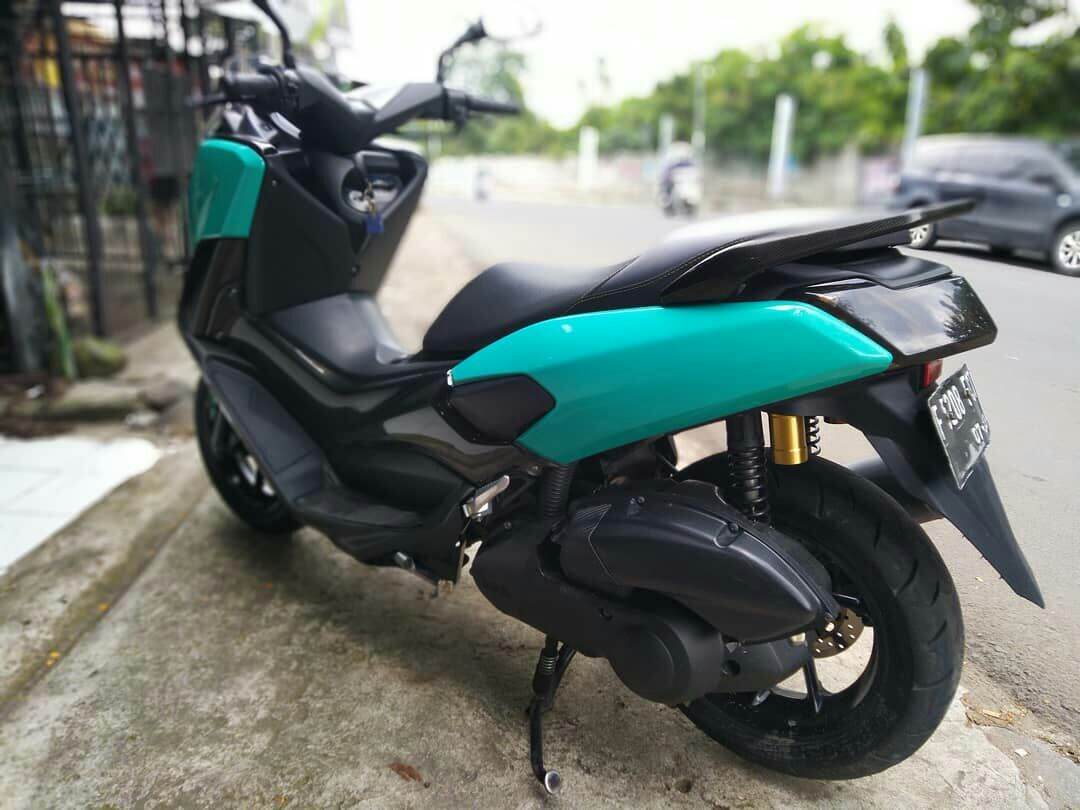 sticker Scotlite hijau tosca / skotlet motor hijau tosca kilap | Lazada ...