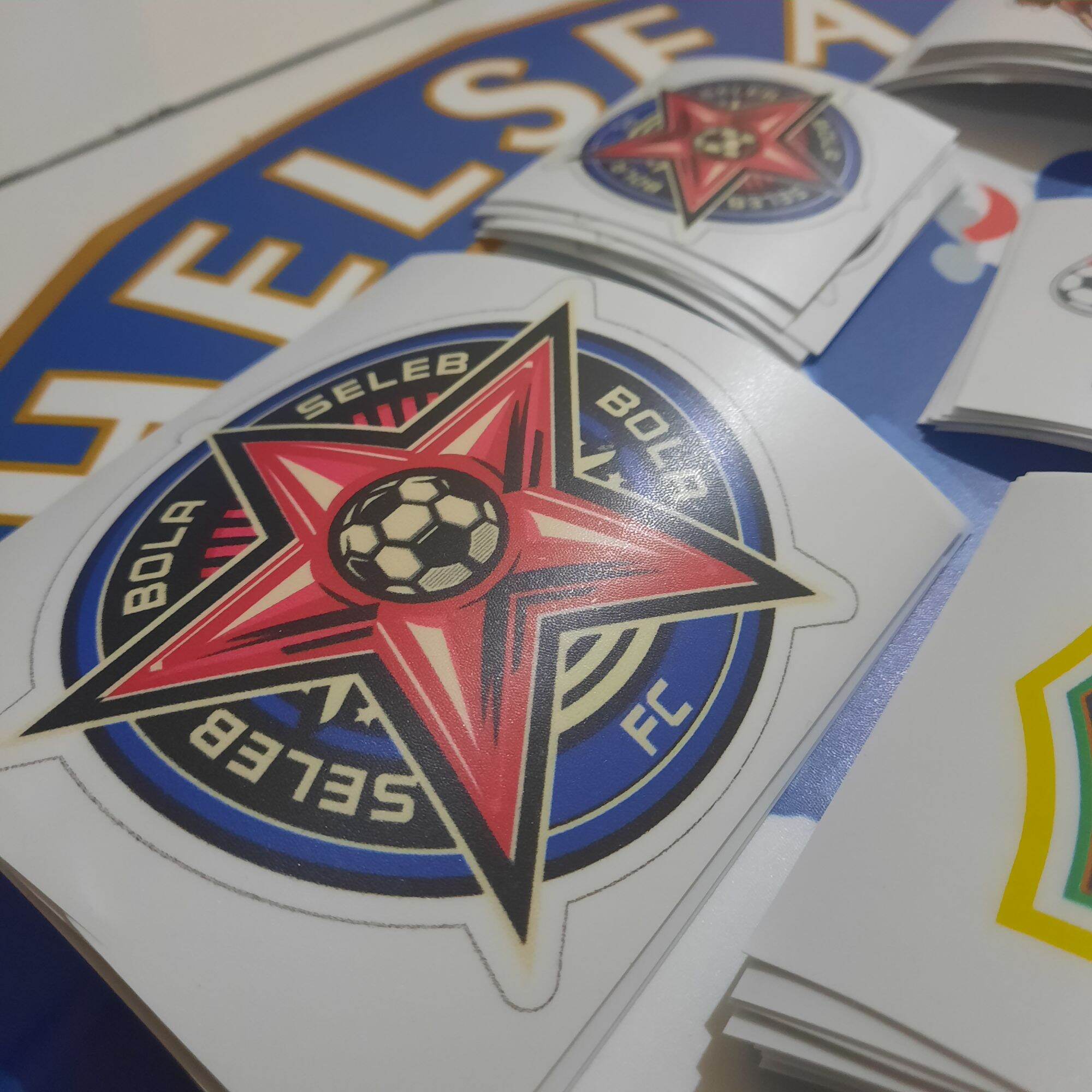 sticker Logo bola custom bisa cetak sesuai keninginan dan bisa cetak ... sticker Logo bola custom bisa cetak sesuai keninginan dan bisa cetak ...