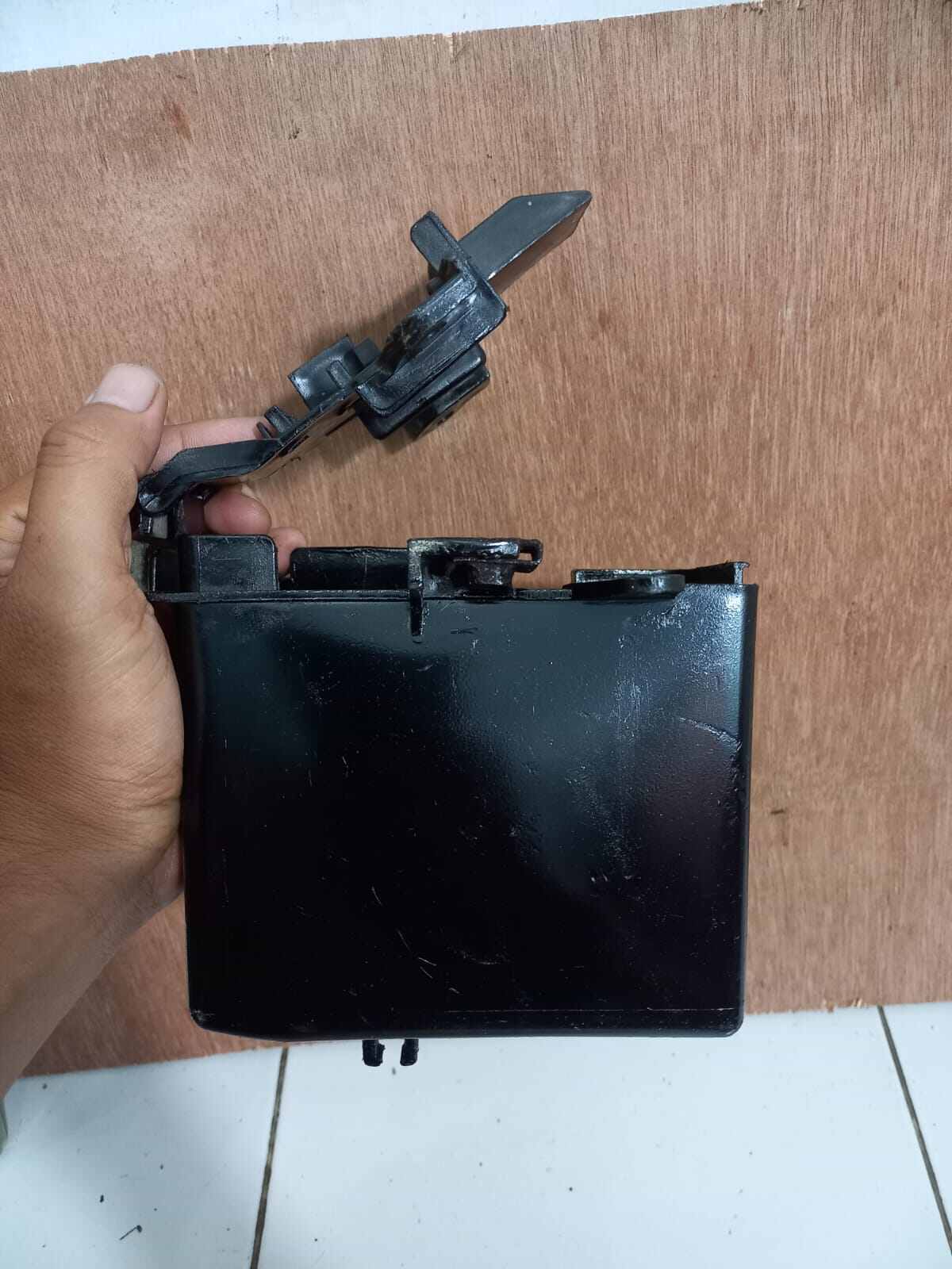 Box aki. Wadah aki honda astrea grand. Astrea grand bulus. Legenda ...