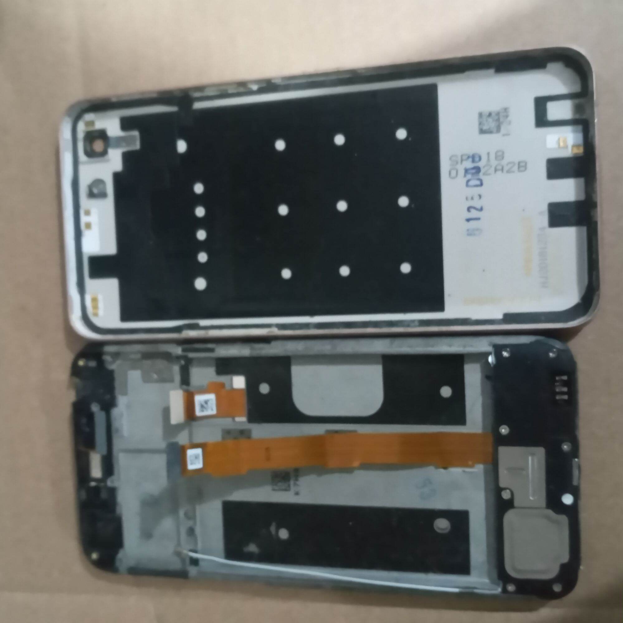 lcd tc hp oppo A71 lcd tompel dikit tapi sentuh masih ok/normal udah ...