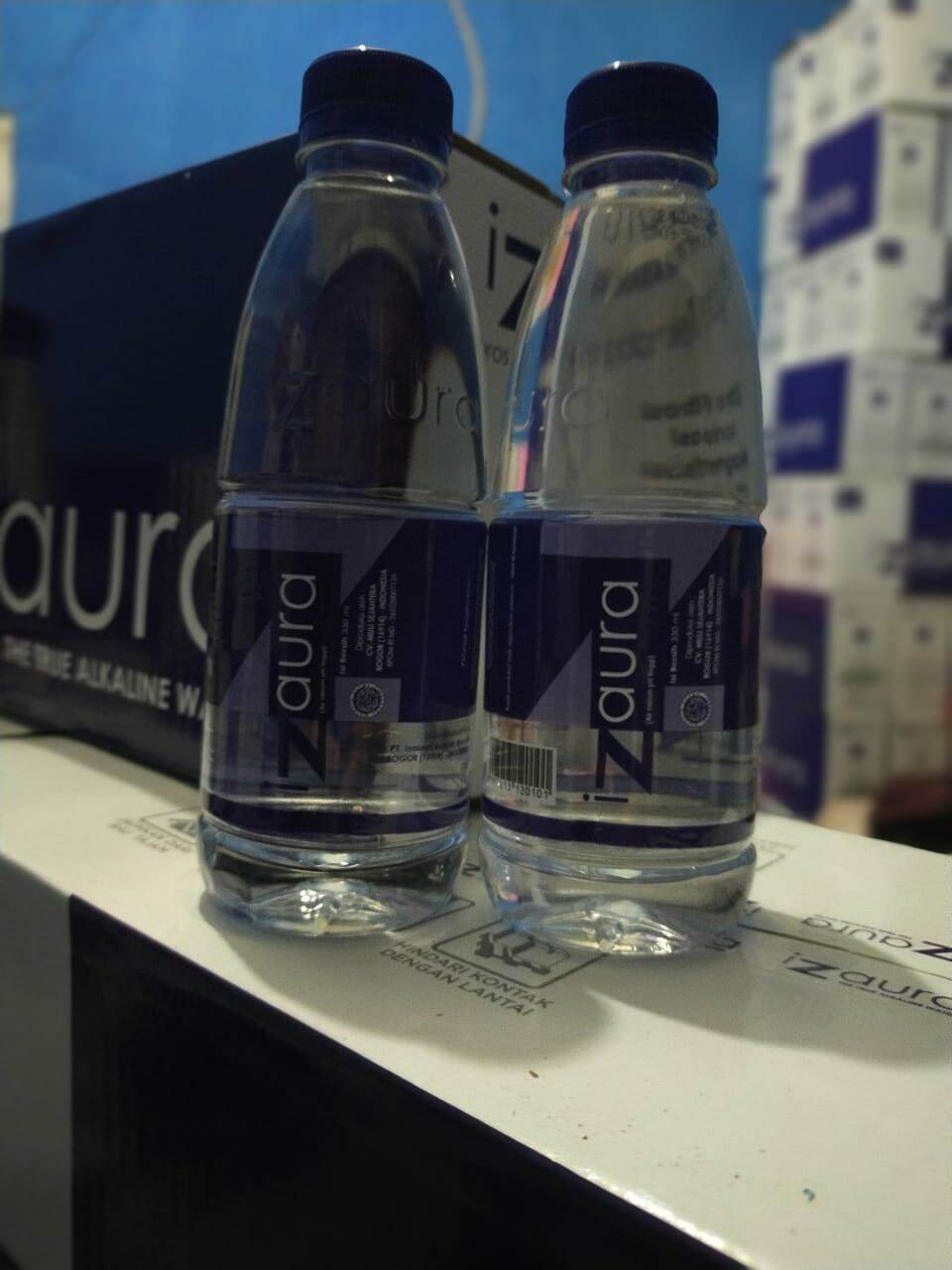 AIR IZAURA 330ML 1 DUS ISI 18 BOTOL | Lazada Indonesia