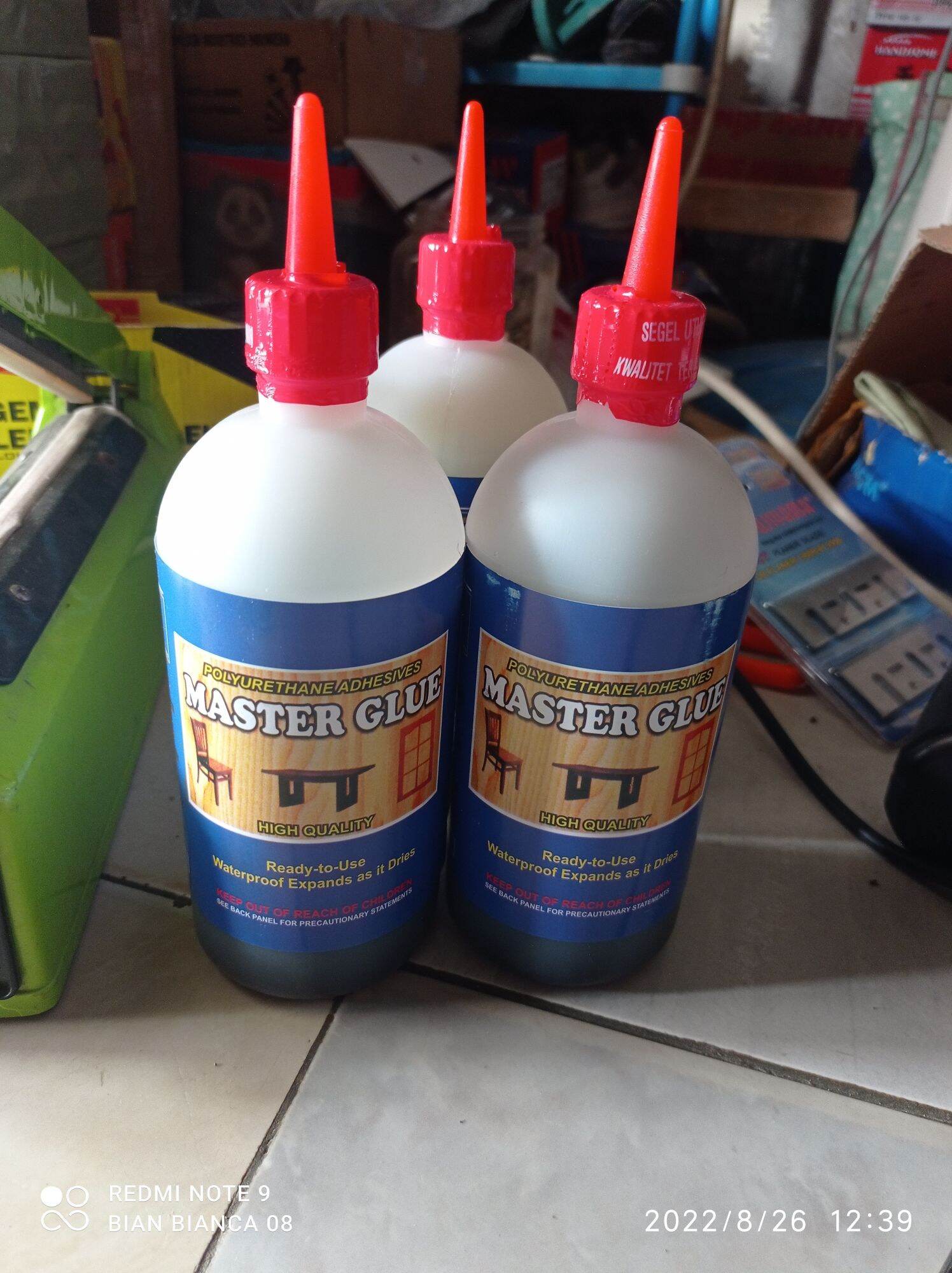 lem kayu master glue. lem kayu basah. lem pu. lem busa kemasan 500 gram ...