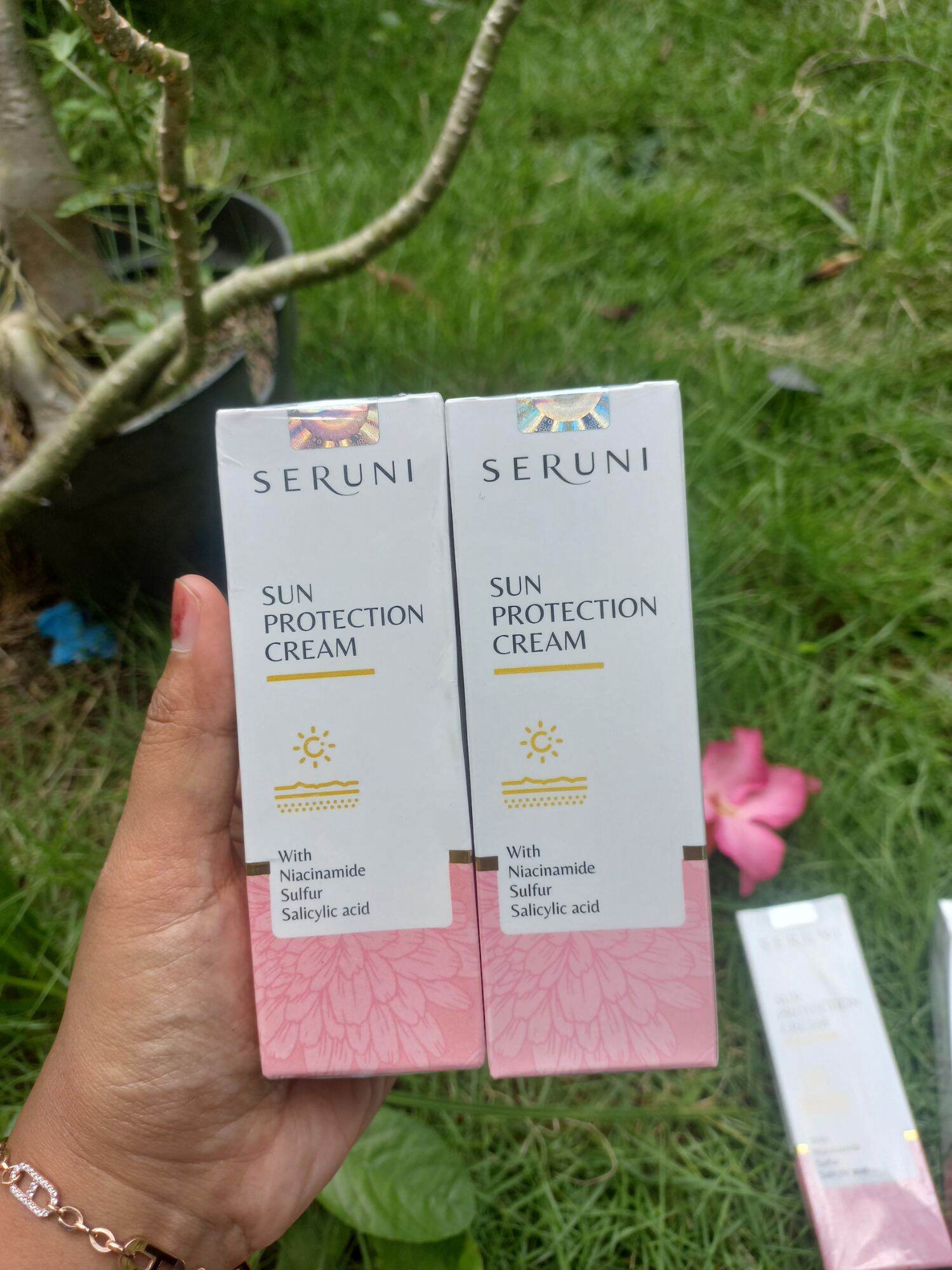 SUN PROTECTION CREAM SERUNI Perawatan wajah | Lazada Indonesia