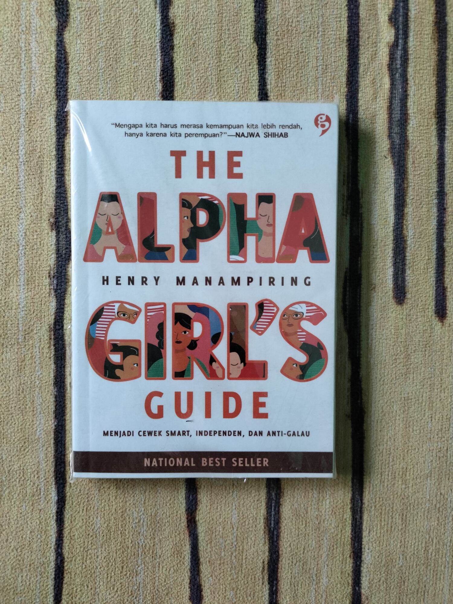 THE ALPHA GIRL'S GUIDE : HENRY MANAMPIRING | Lazada Indonesia