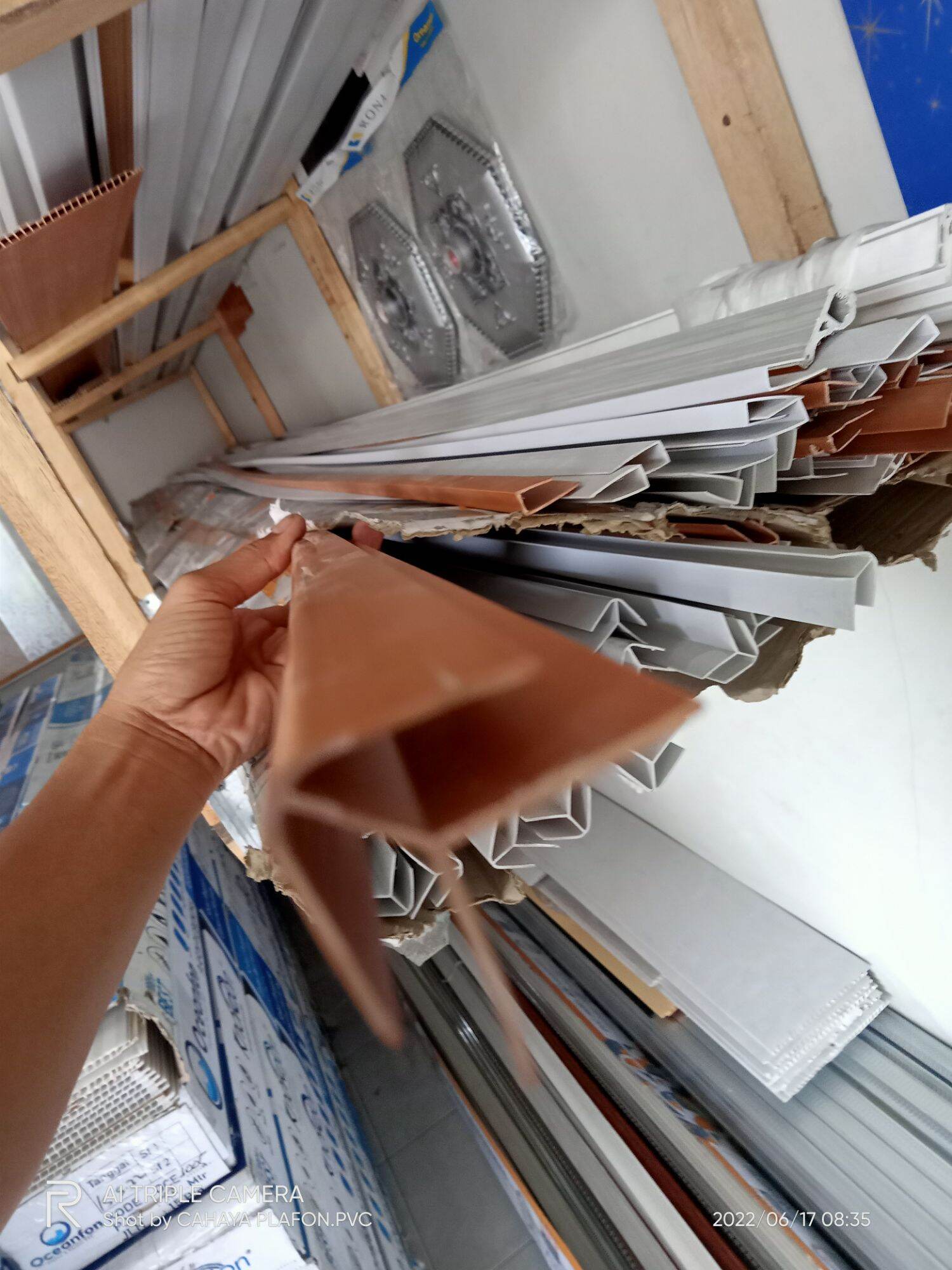 Lis siku coklat .PVC .-cahaya plafon | Lazada Indonesia