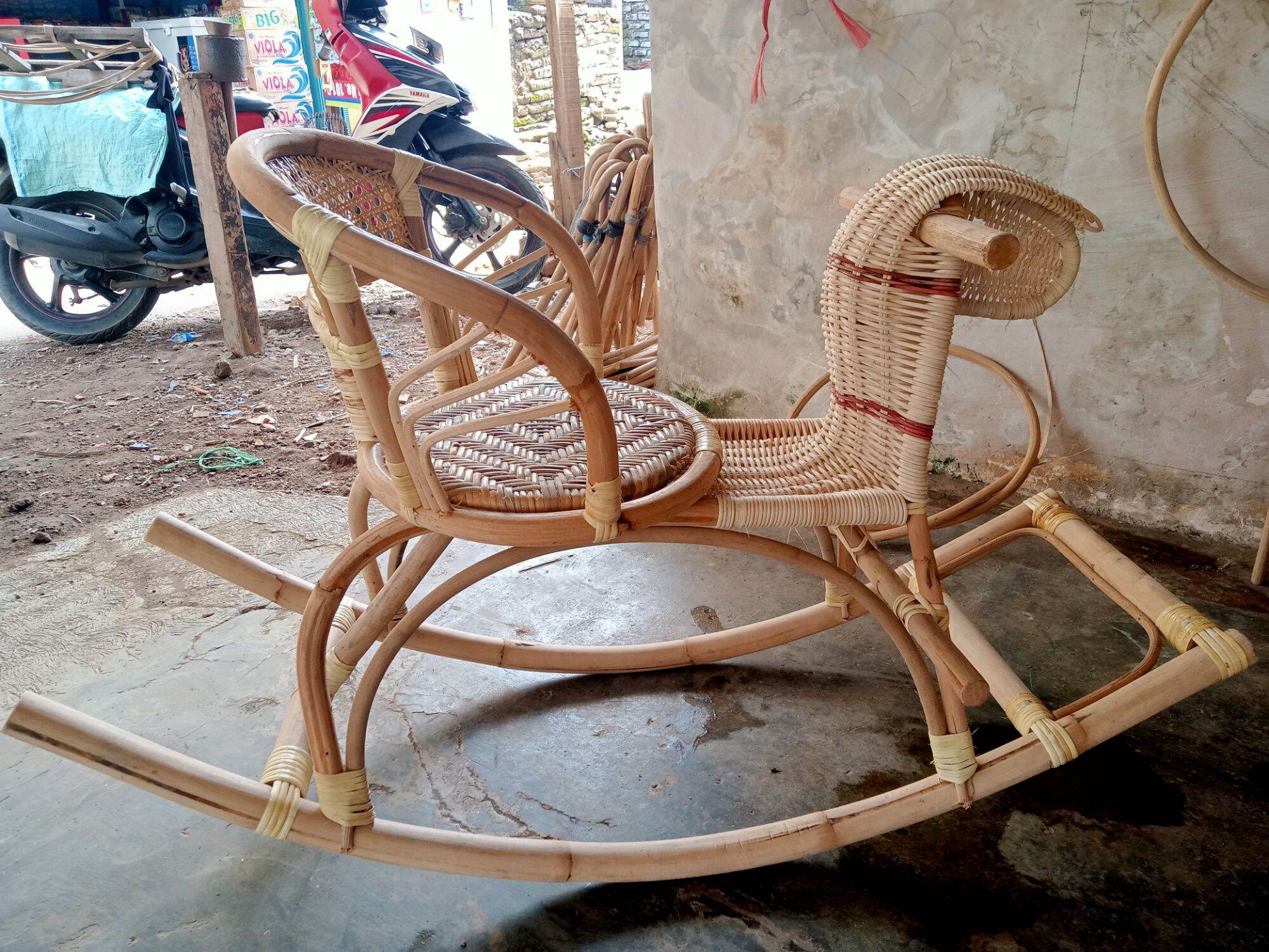 mainan anak anak kuda kudaan rotan asli | Lazada Indonesia