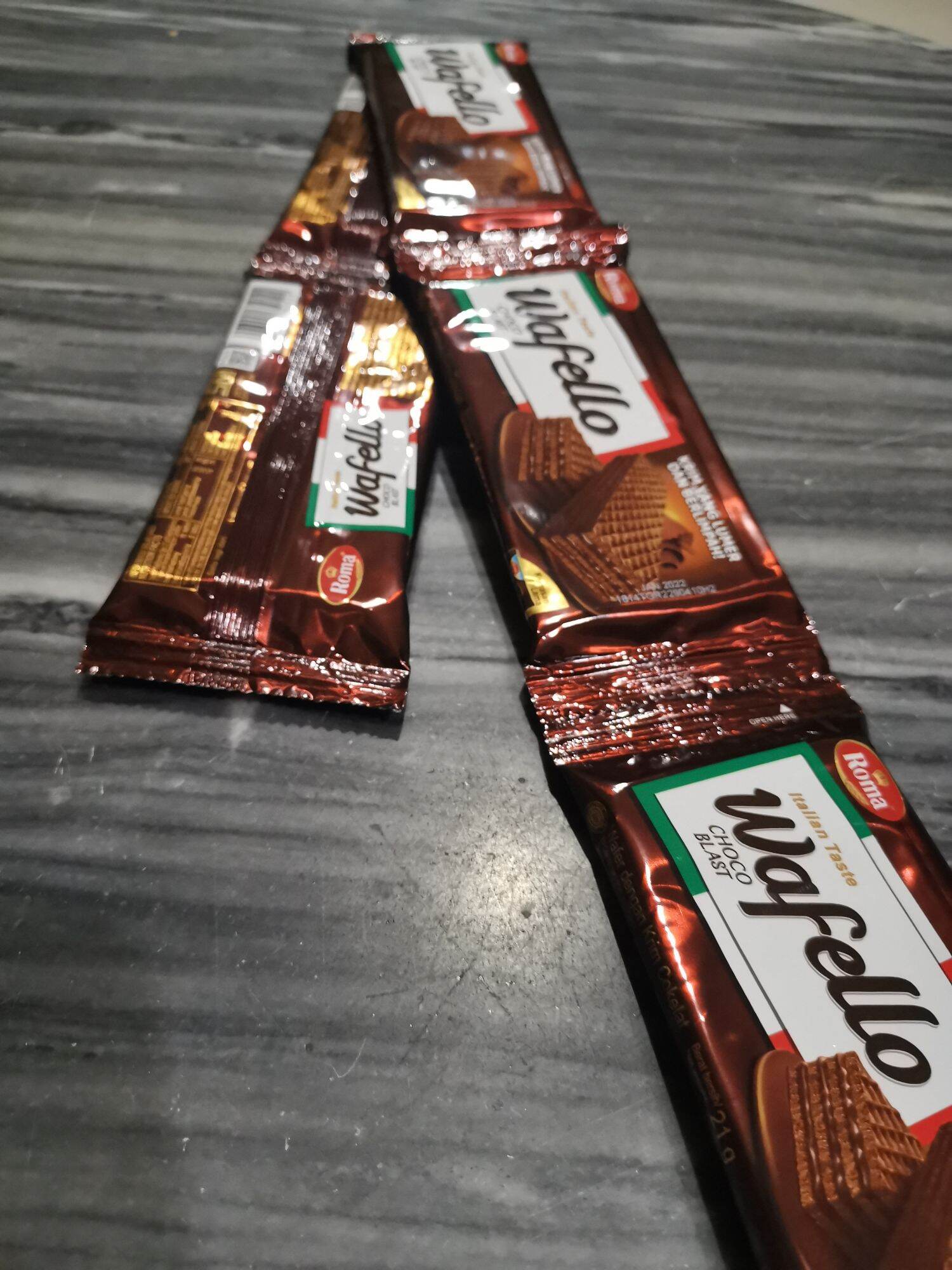 Mayora Roma Wafello Choco Blast 5 pcs @ 21 gr | Lazada Indonesia