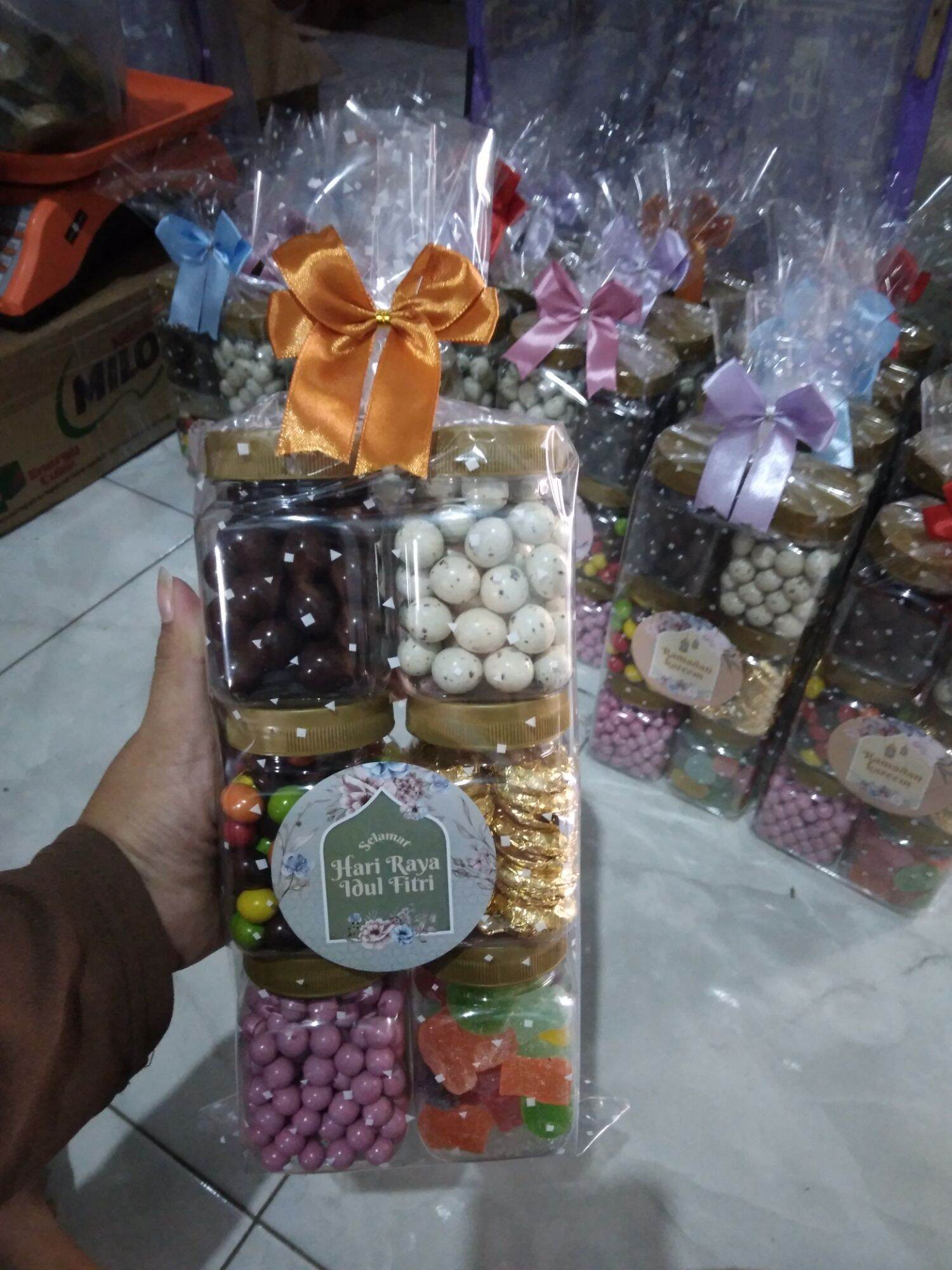 Parsel Lebaran Coklat Lagie 6 Toples | Lazada Indonesia