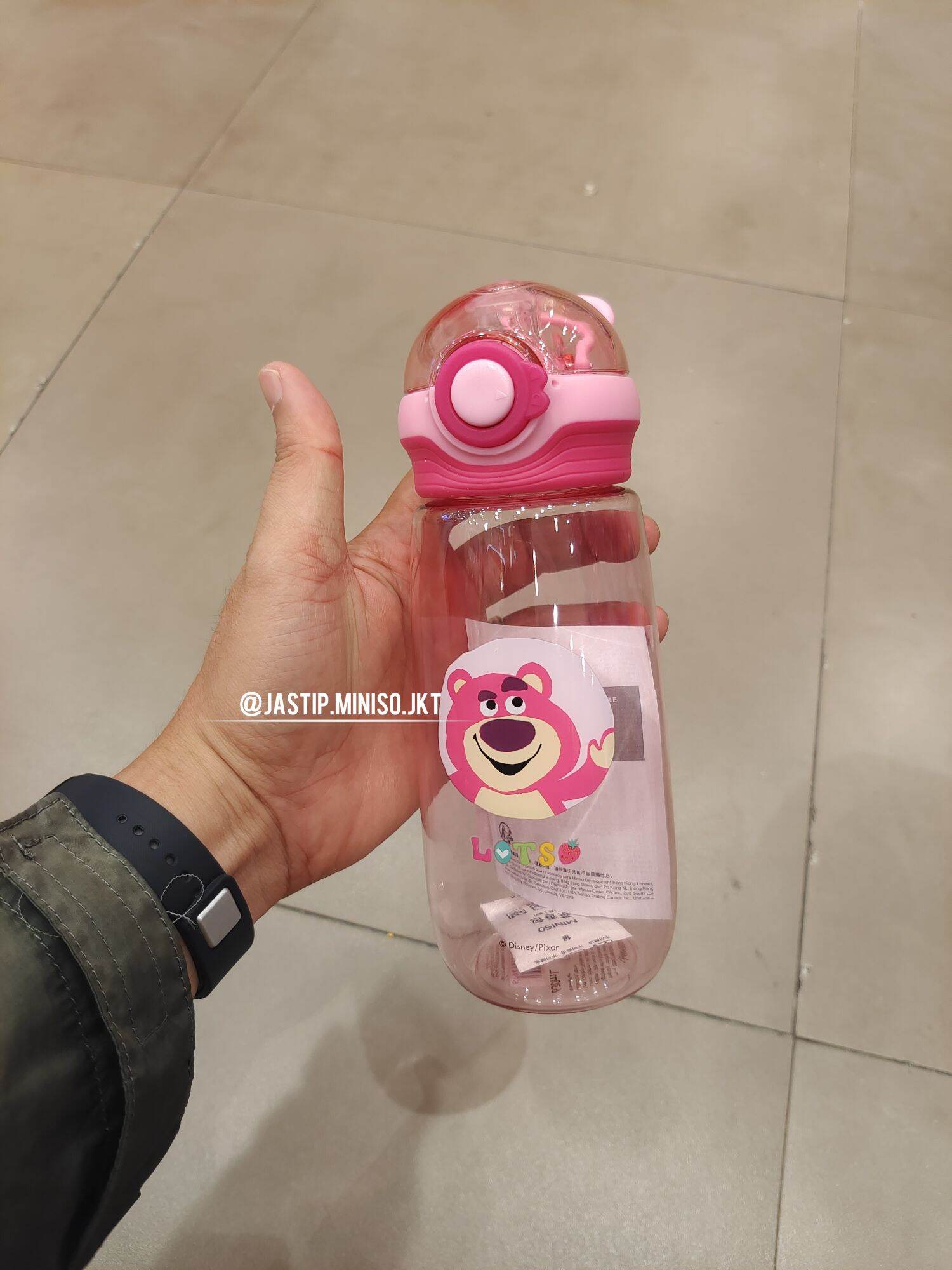 MINISO 🆕 Botol Minum Plastik DISNEY PIXAR dengan pegangan (630ml) Alien / Lotso / Buzz Lightyear ...