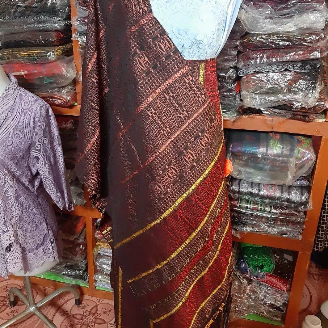 TTS SETELAN SARUNG SELENDANG SONGKET BATAK TUMTUMAN TANPA SAMBUNG MERAH ...