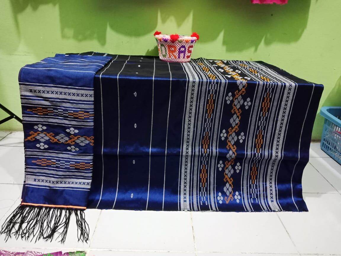 BAHAN TENUN SUTRA HONGKONG FULL BENANG CRISTAL SANGAT CANTIK SANGAT ...