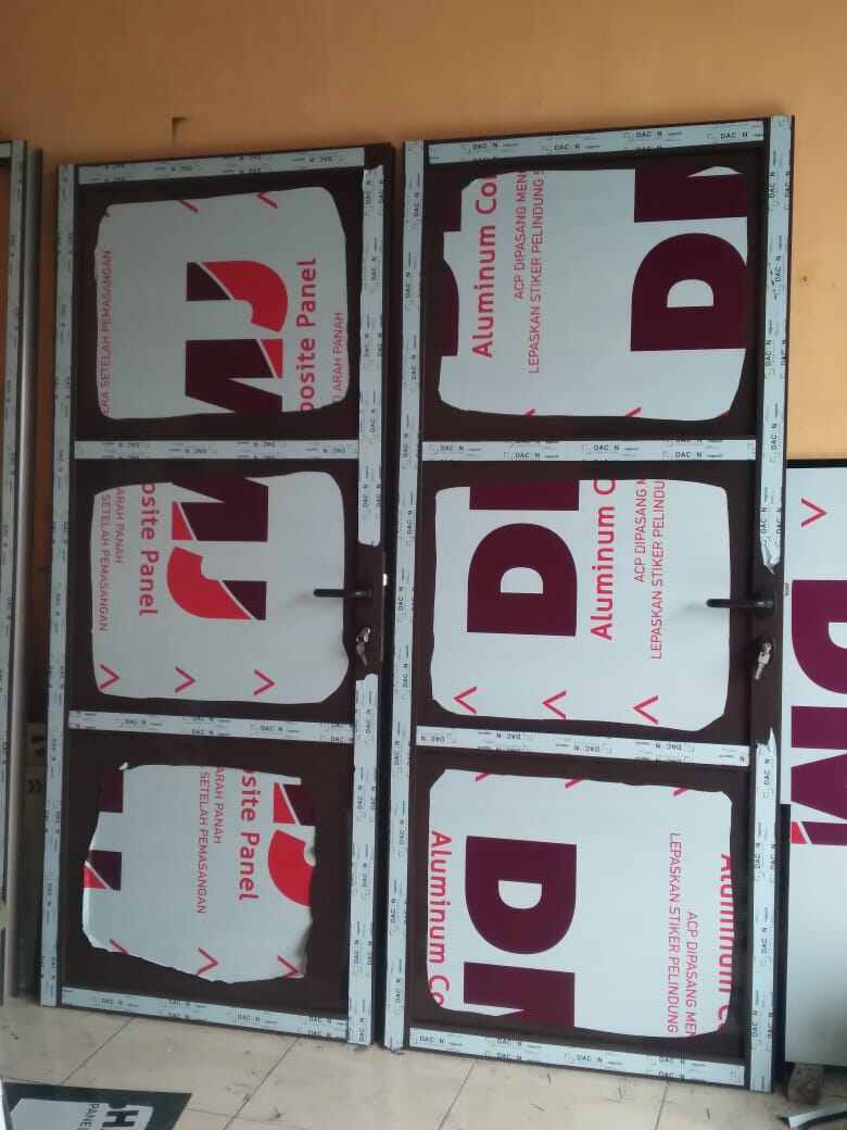 pintu Aluminium minimalis warna coklat ukuran Lebar 90cm x Tinggi 200cm ...