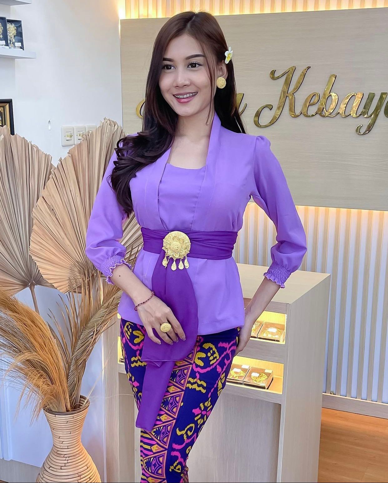 Model Kebaya Bali
