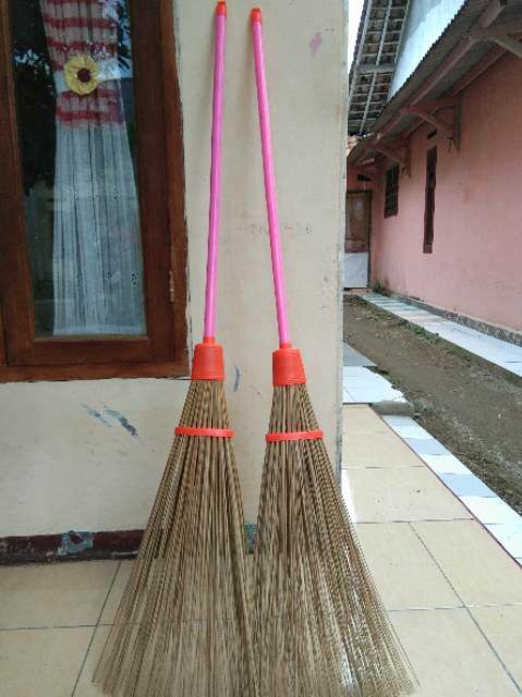 SAPU TAMAN/SAPU LIDI GAGANG PANJANG | Lazada Indonesia