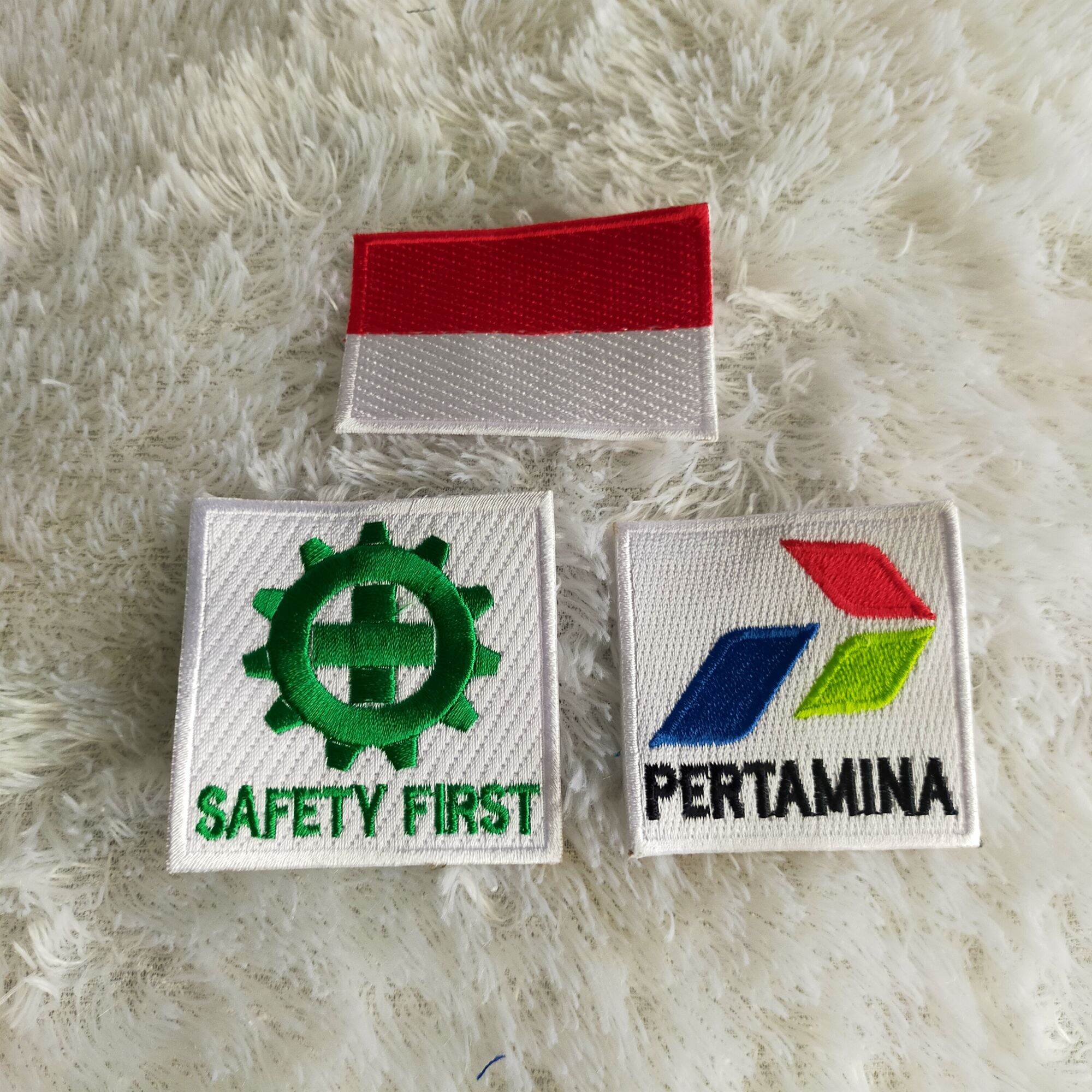 LOGO PERTAMINA SATU SET SAFETY MERAH PUTIH | Lazada Indonesia