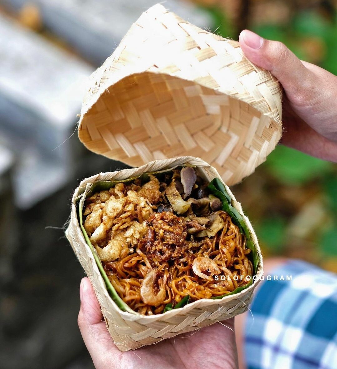 Besek Bambu Ukuran 15x15 cm Sepasang- Box Hampers dan Souvenir | Lazada ...