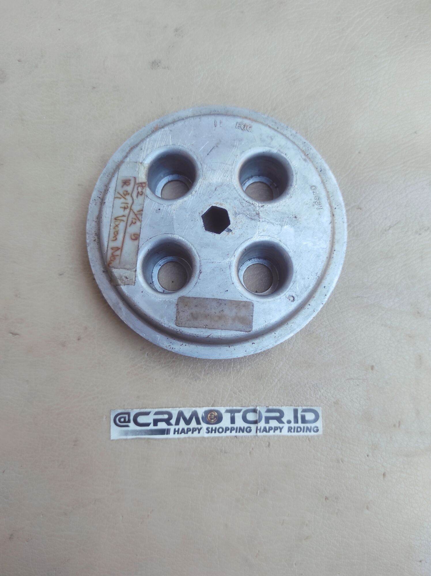 original tutup cover lawan kaki 4 empat dudukan rumah clutch house kampas kopling yamaha vixion ...