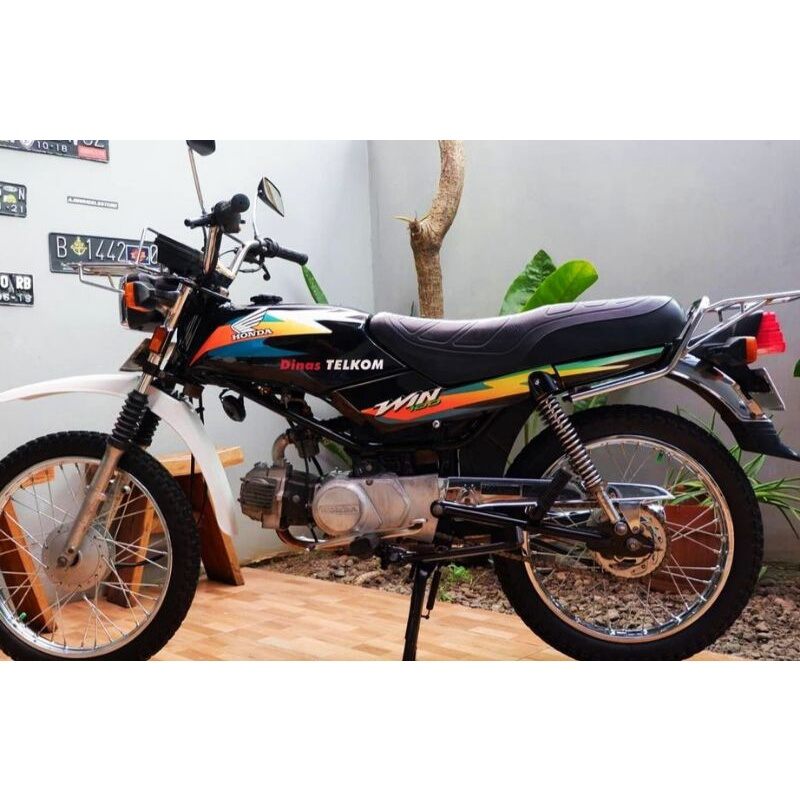 STRIPING STIKER LIST BODI MOTOR STANDAR HONDA WIN 100 TAHUN 2001 HIJAU ...