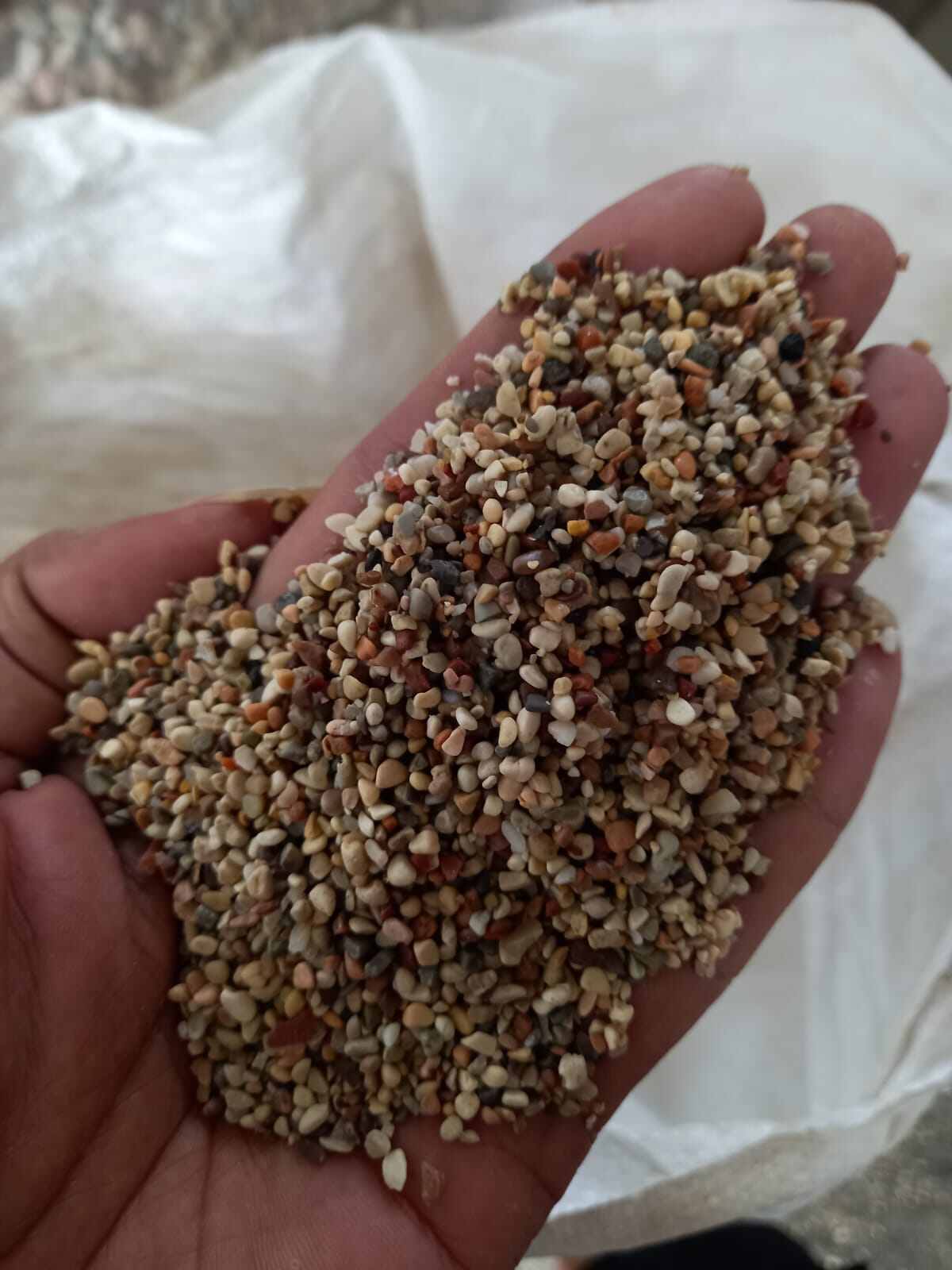 Pasir mix pancawarna aquascape - pasir aquarium 500 gram | Lazada Indonesia