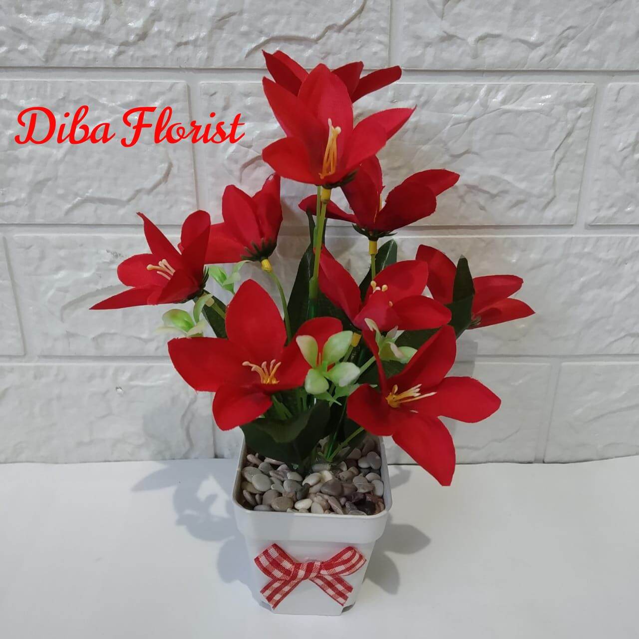 Bunga Hias Meja Artificial Lily Bunga Hias Pajangan Bunga Dekorasi ...