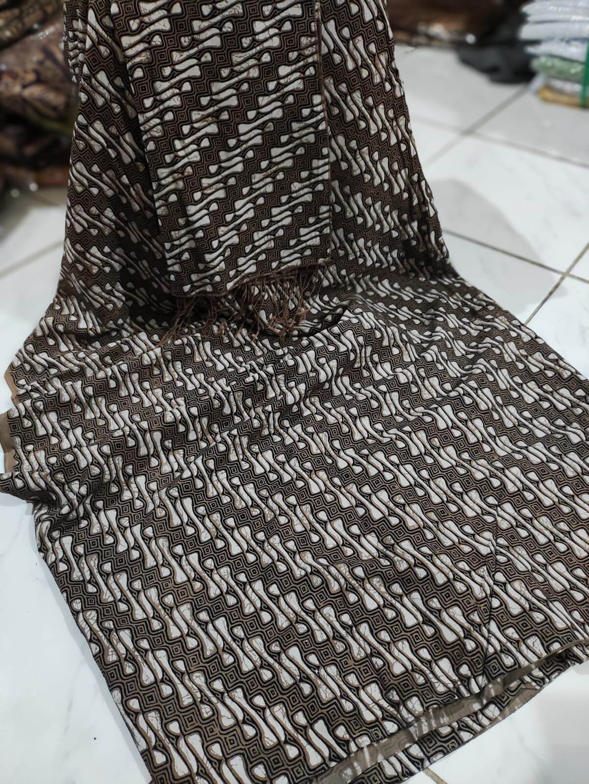 Kamen Sutra Paris Bali Plus Selendang Jumbo | Lazada Indonesia