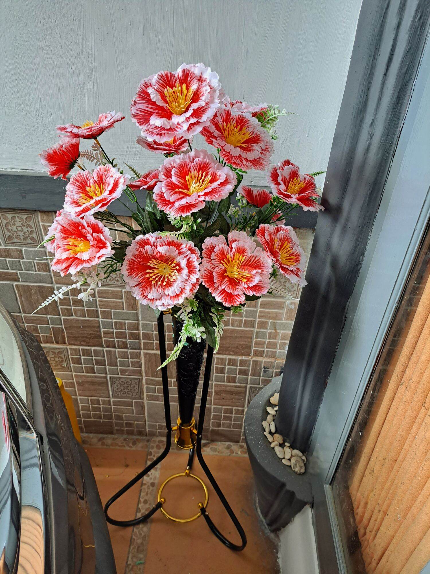 bunga sudut/pojok ruangan rangkaian bunga peoni kuntum 18 berikut vas ...