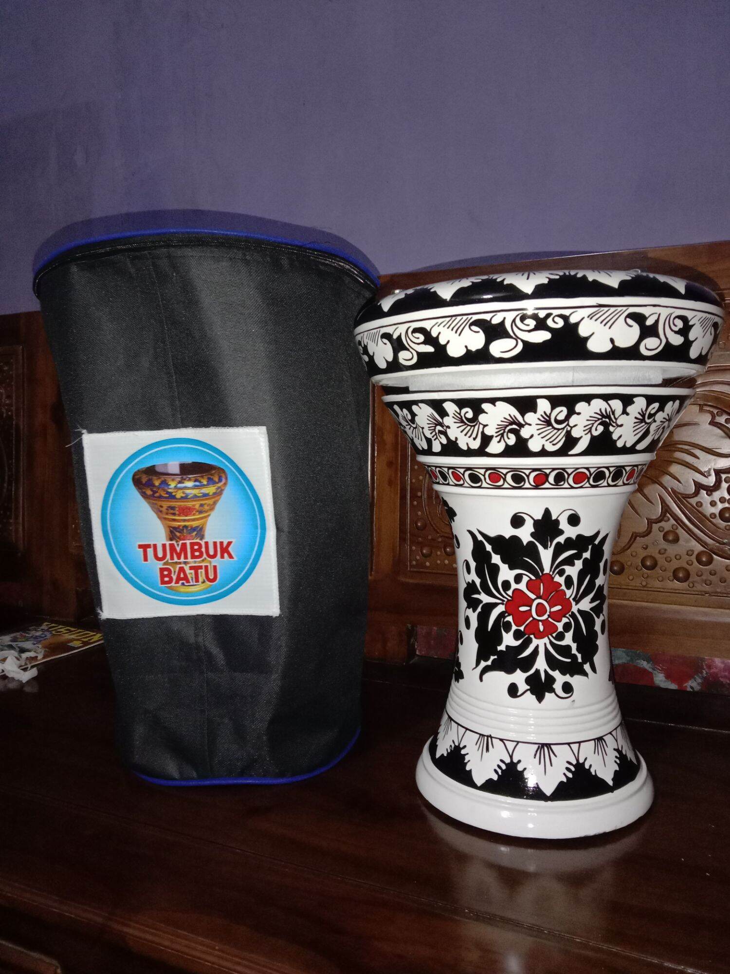 Darbuka / Dumbuk Batu 8 inch Putih Corak Hitam Mika Rolling Putih ...