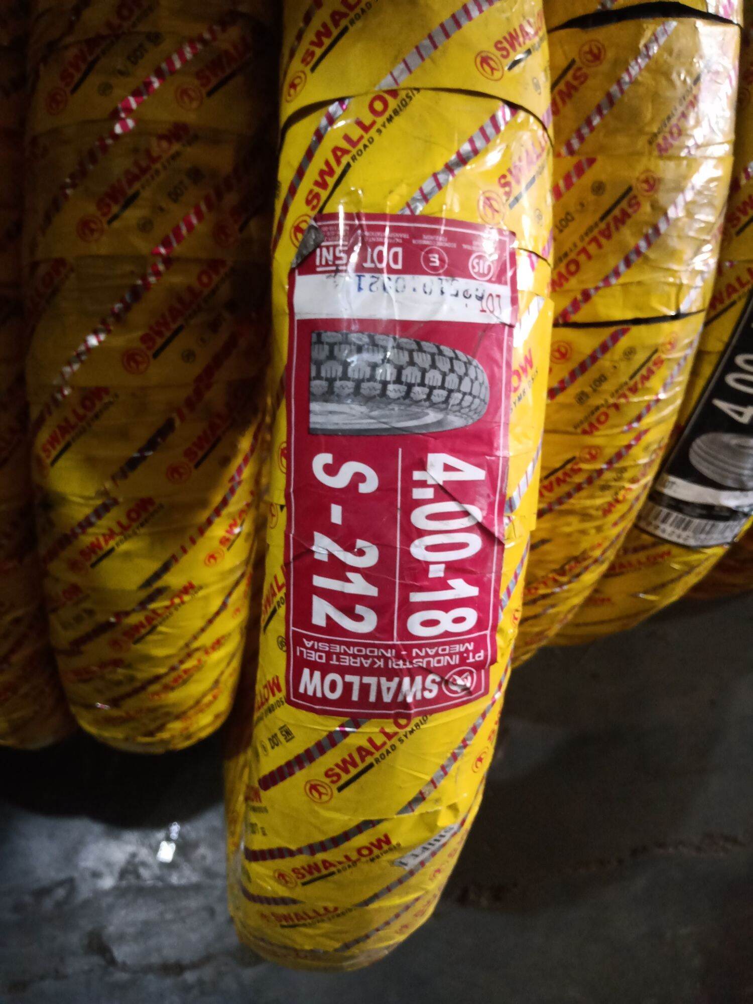 400-18 S 212, Ban Swallow Wiro Ukuran 400 18 Non Tubeless | Lazada ...