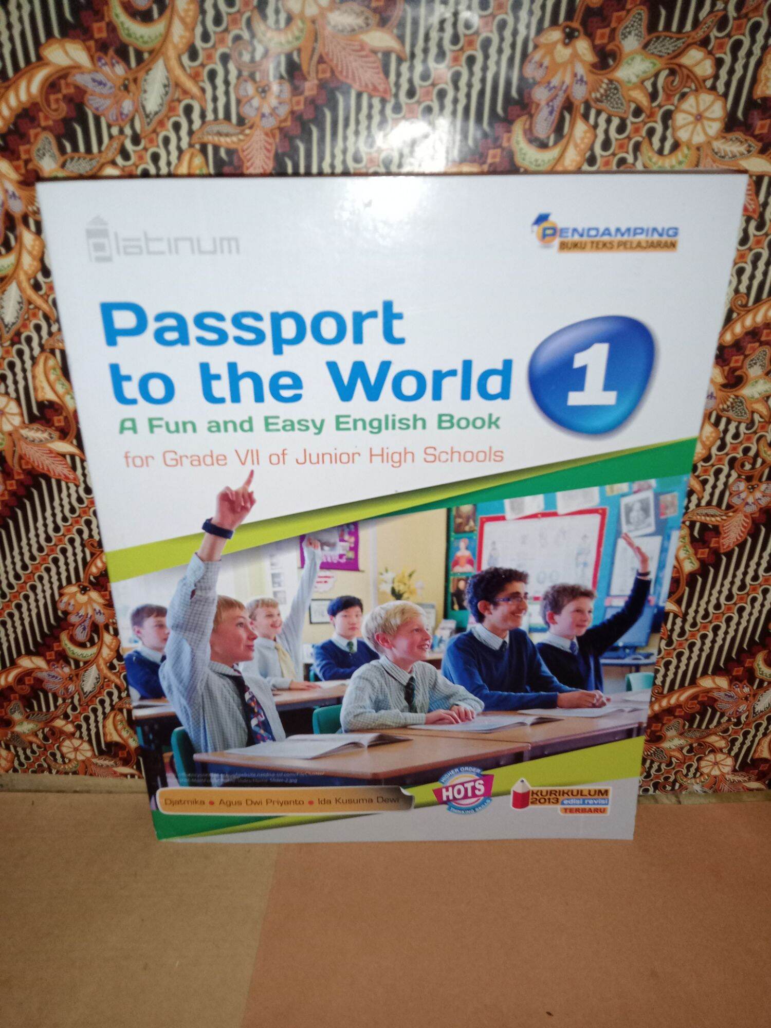 Passport to the World English Book 1 2 3 SMP Kelas VII VIII IX PLATINUM ...